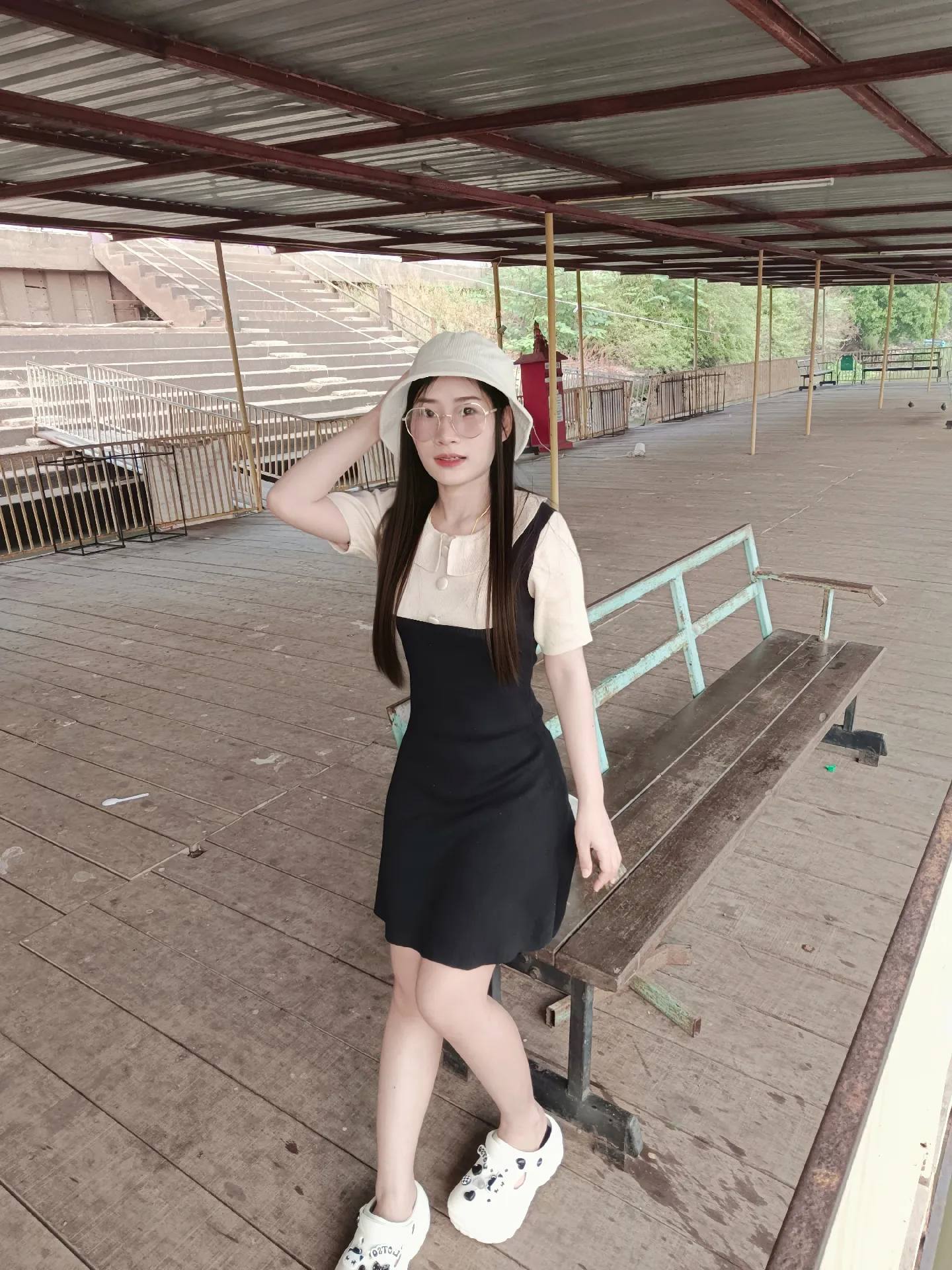 ลุคหวานๆ เดรสน่ารักๆ | แกลเลอรีที่โพสต์โดย Kamon_pin | Lemon8