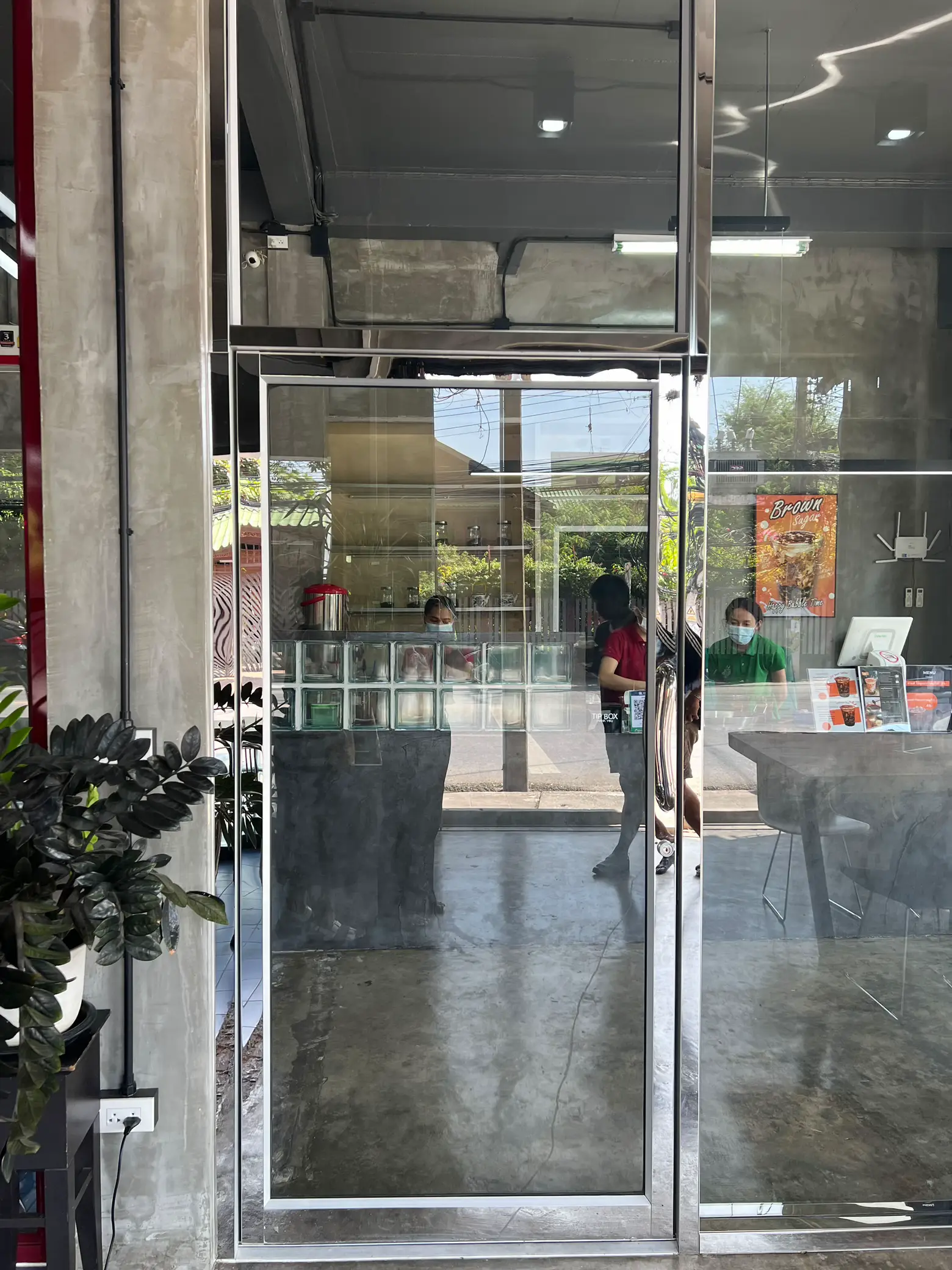 ร้านชานมไข่มุกแสนอร่อย #พิษณุโลก | แกลเลอรีที่โพสต์โดย NTM | Lemon8