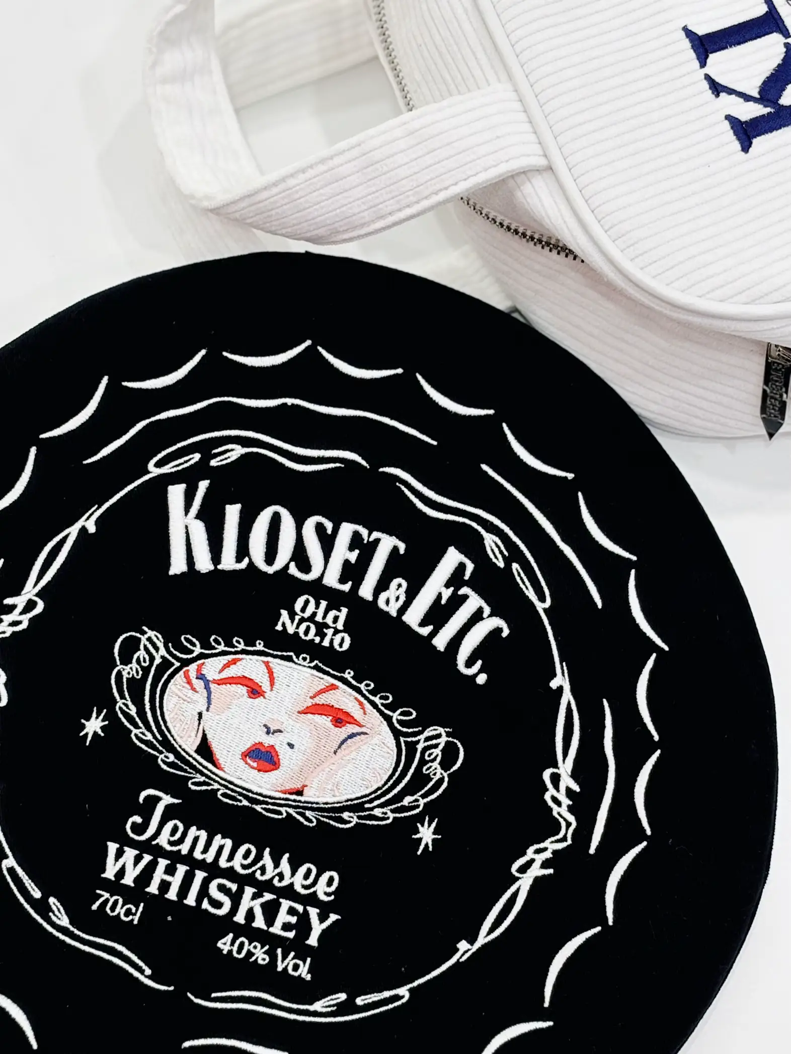 เปิดถุงช้อปคุณชมพู 🎀 KLOSET & ETCETERA 🌈 MID-YEAR SALE | แกลเลอรีที่โพสต์โดย ชมพูพาพาย | Lemon8