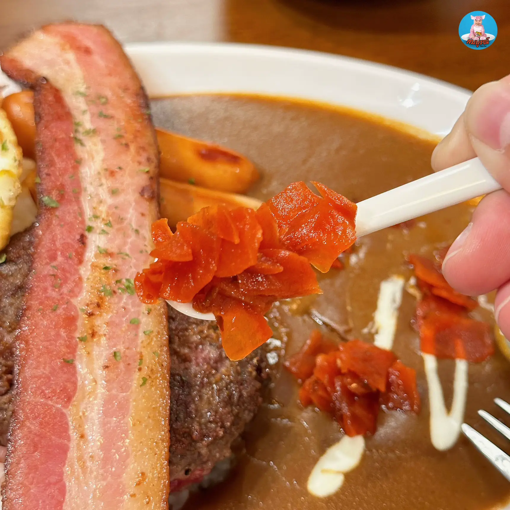ร้าน Hey‘s Burg จุฬา 50 ข้าวแกงกะหรี่แบบโฮมเมด | แกลเลอรีที่โพสต์โดย ...