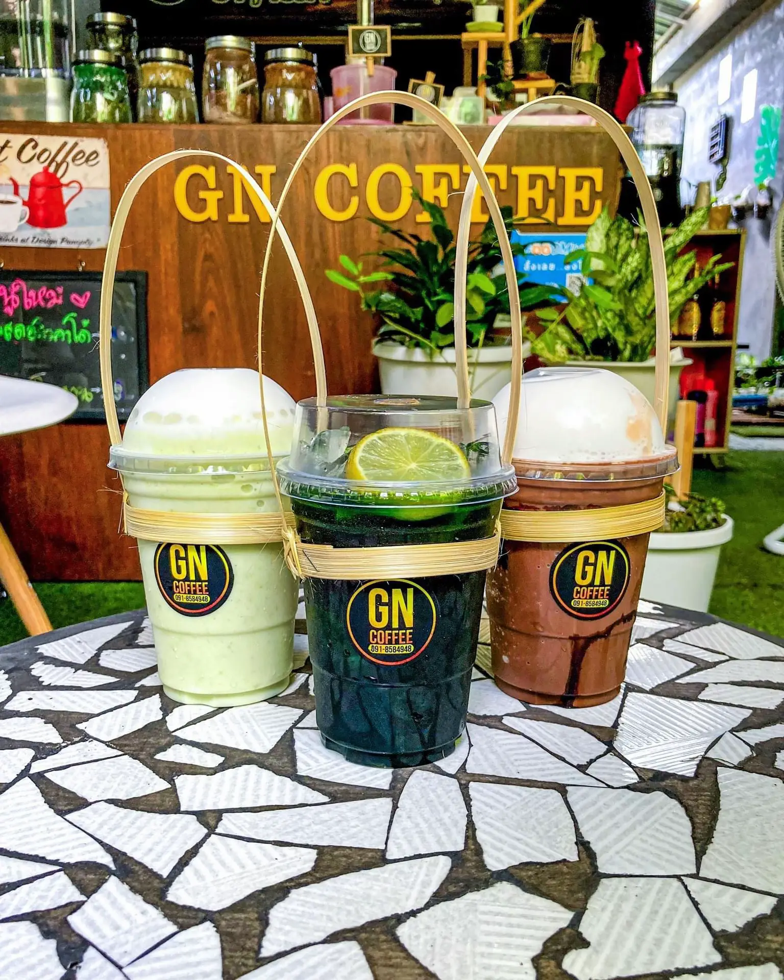 👏 แถมฟรี ที่ห้อยแก้วไม้ไผ่ ถ่ายรูปก็สวย หิ้วไปก็เก๋ 👏 | แกลเลอรีที่โพสต์โดย GNCoffee จ.แพร่ | Lemon8