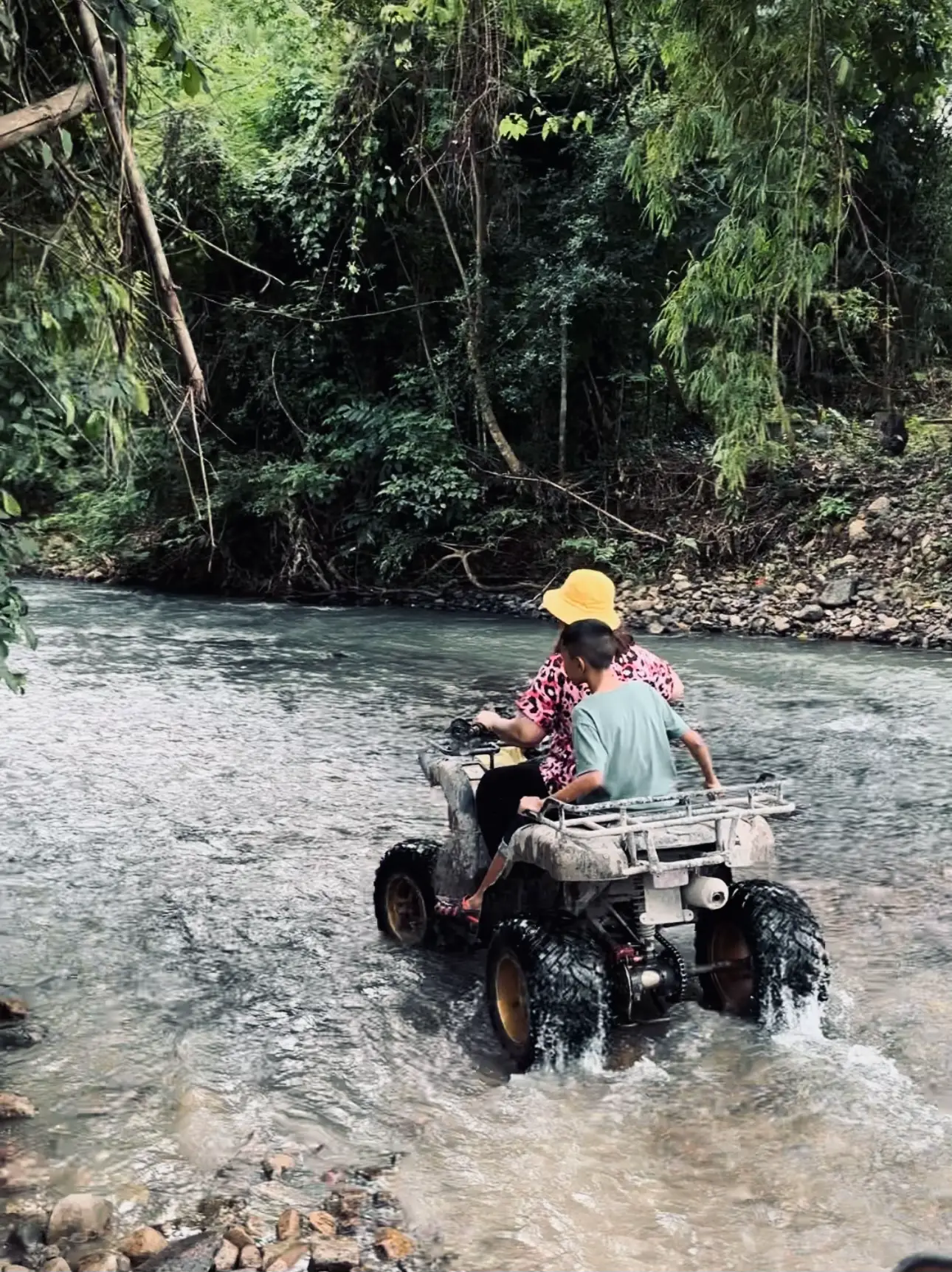 RATV Nakhon Nayok 🚘🌦️ | แกลเลอรีที่โพสต์โดย มีเธอไปด้วย 🐻 | Lemon8