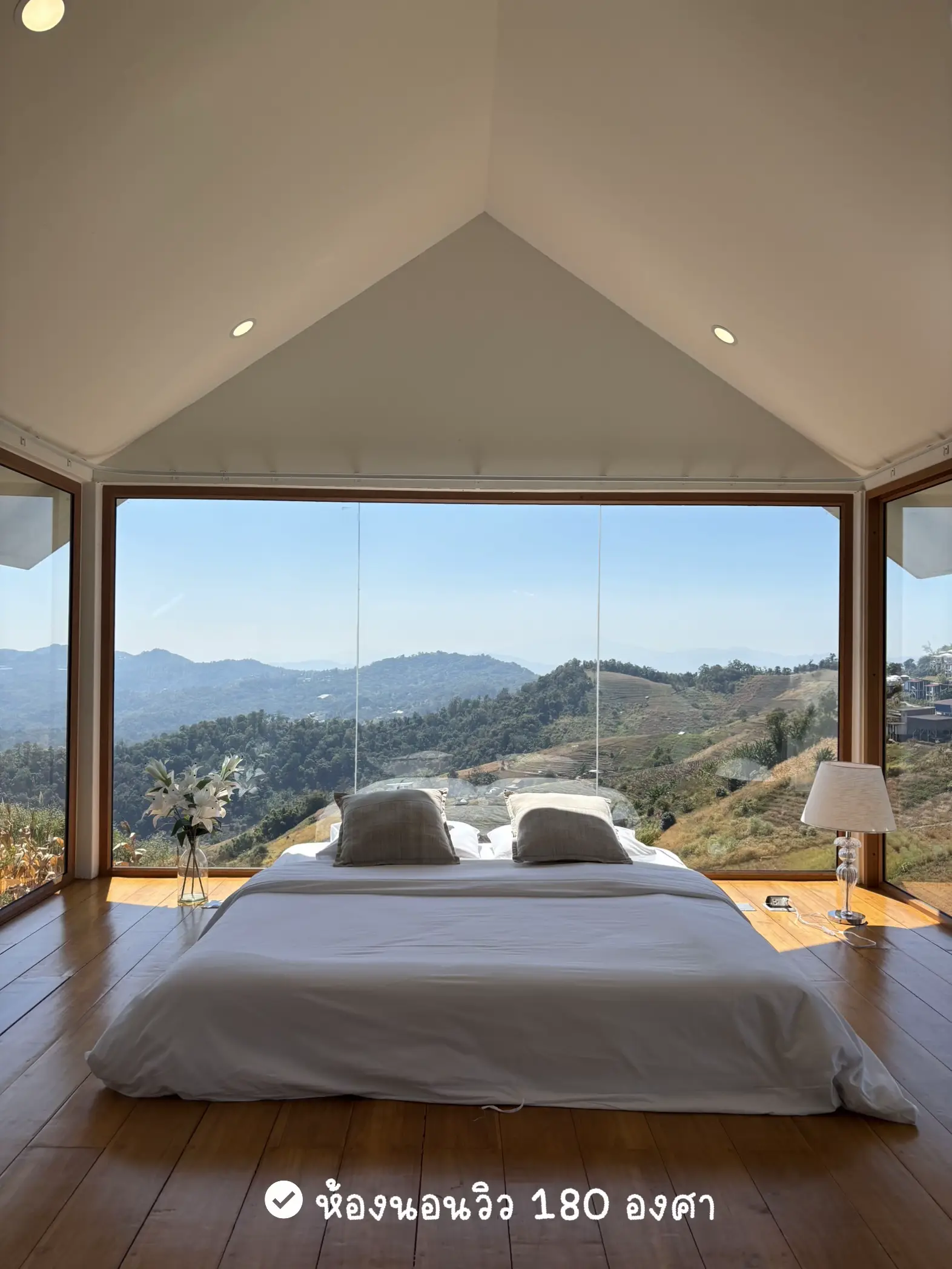 ที่พักม่อนแจ่ม ห้องนอนวิว 180 องศา🏡 | แกลเลอรีที่โพสต์โดย Primps🧚‍♀️💫💘 | Lemon8