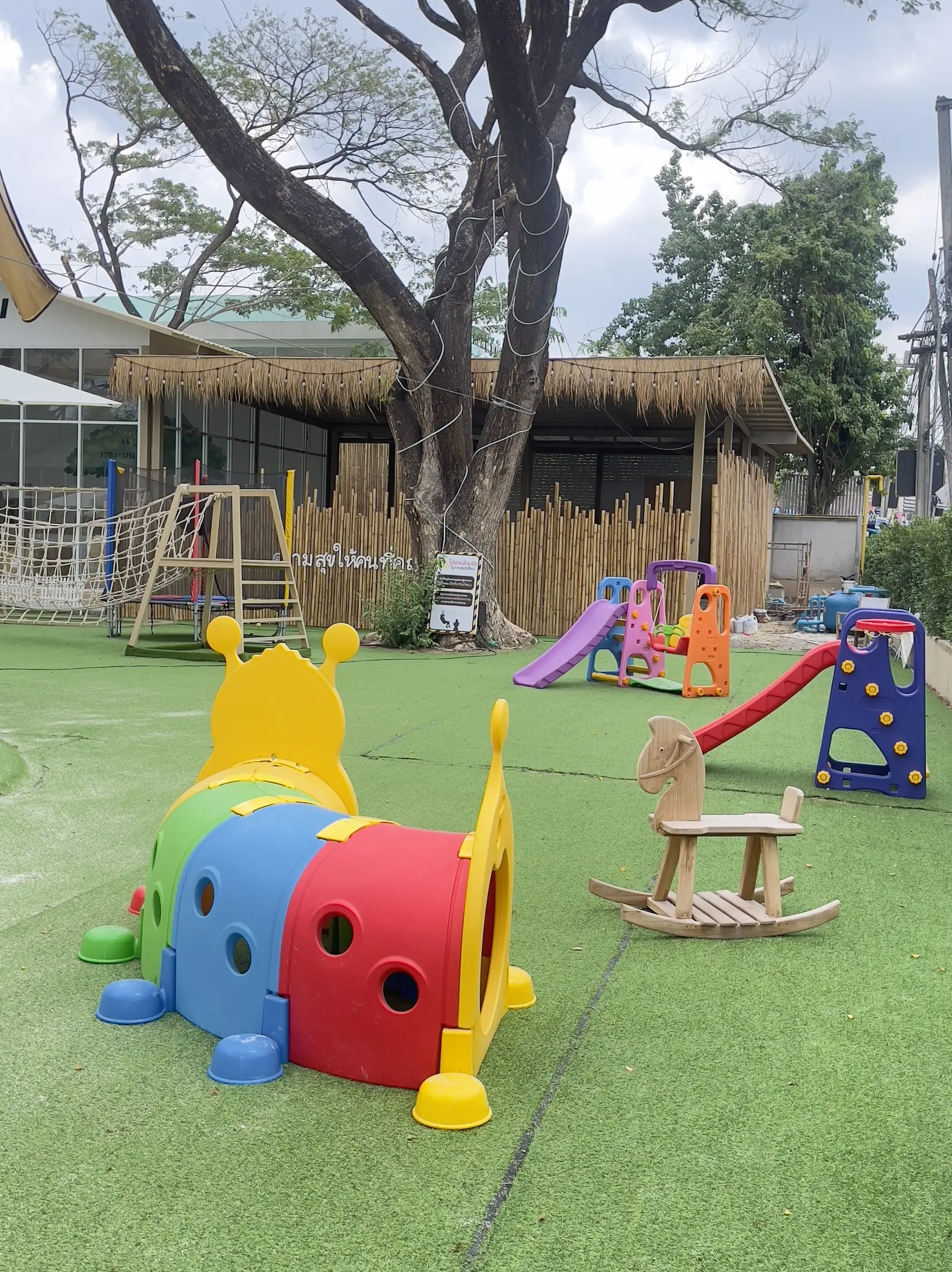 คาเฟ่ ครอบครัว Big tree cafe นนทบุรี | แกลเลอรีที่โพสต์โดย K๐๐KKiK | Lemon8