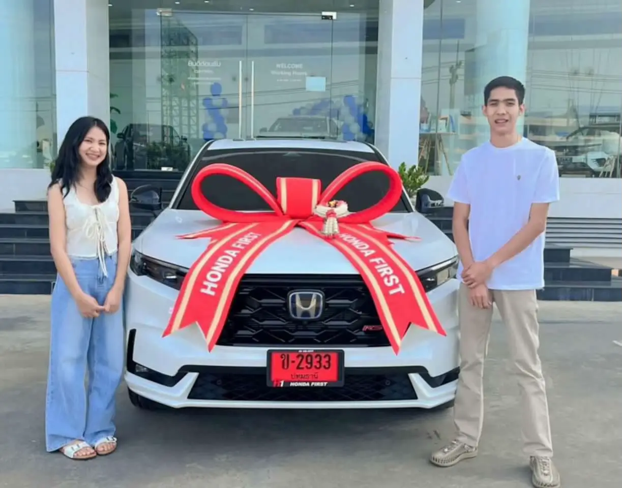 คุ้มไม๊ ทำไมถึงเลือกคันนี้ CR-v 2023 | แกลเลอรีที่โพสต์โดย Nat | Lemon8