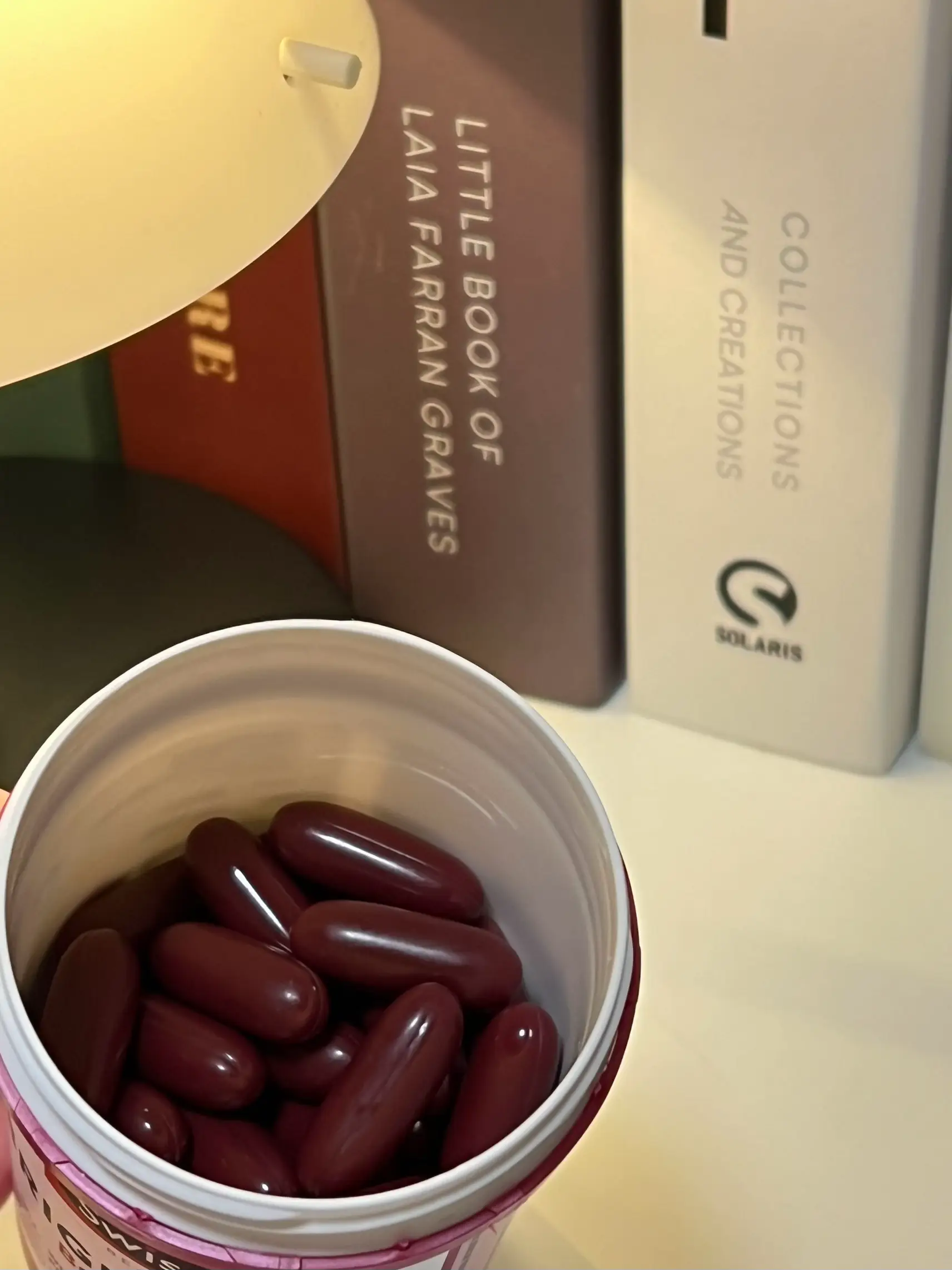 ป้ายยาวิตามินผิวขาวตัวดัง ꙳꒰• ̎•꒱꙳ 💊 แกลเลอรีที่โพสต์โดย 𝐠𝐚𝐥𝐞𝐠𝐨𝐨𝐝 Lemon8