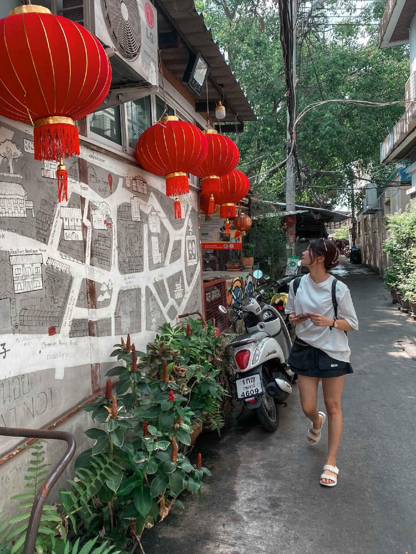 เที่ยวตลาดน้อย (เจริญกรุง) !! เก่าแต่เก๋า | แกลเลอรีที่โพสต์โดย KA-TAENG | Lemon8