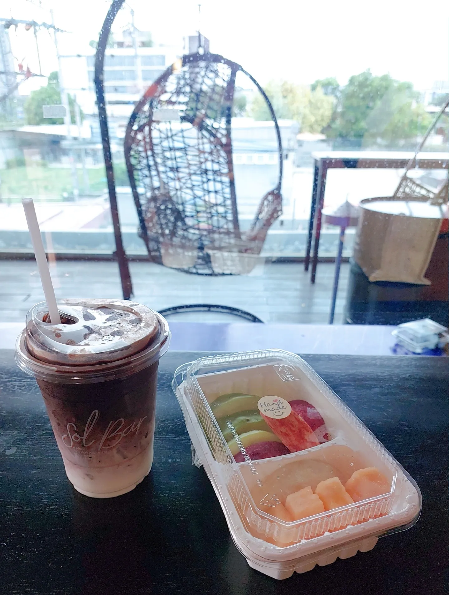 Sol Bar คาเฟ่ก้าวไกล | แกลเลอรีที่โพสต์โดย Onlaphatsaya | Lemon8