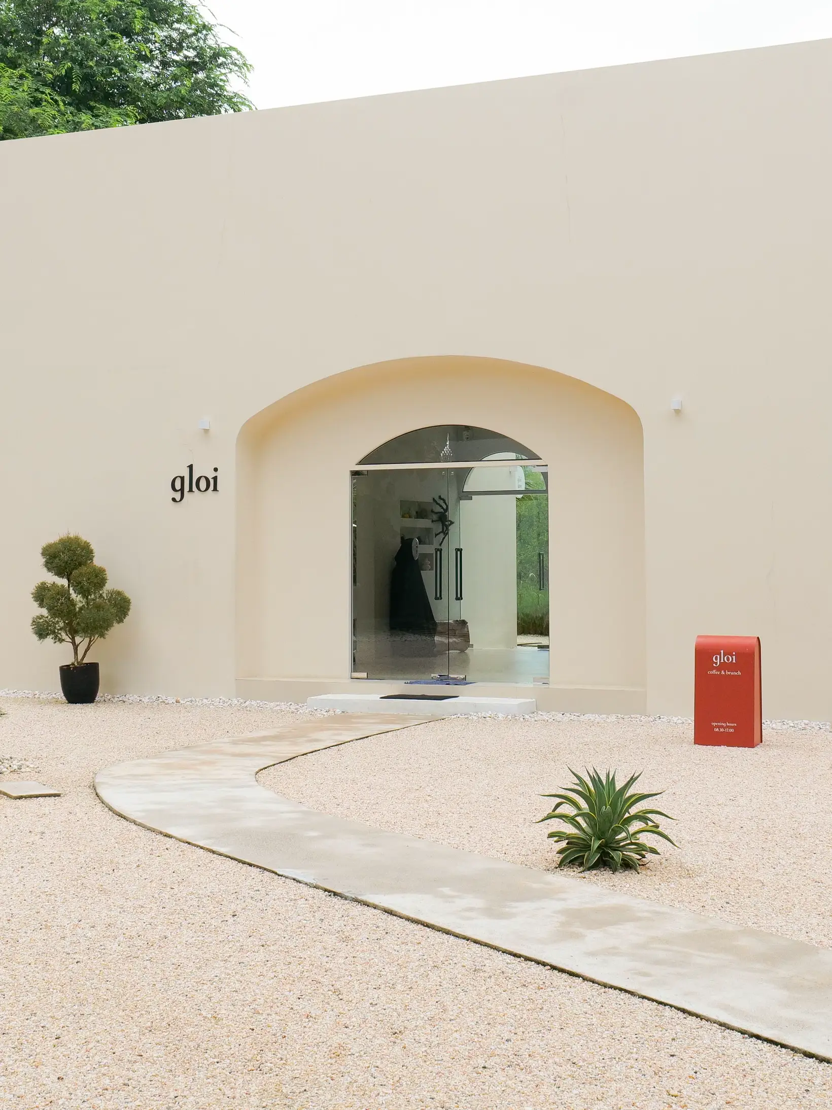 🤍 Gloi Cafe กาญจนบุรี คาเฟ่มู้ดดีเกาหลี vibes ดีไม่ไหว | แกลเลอรีที่ ...