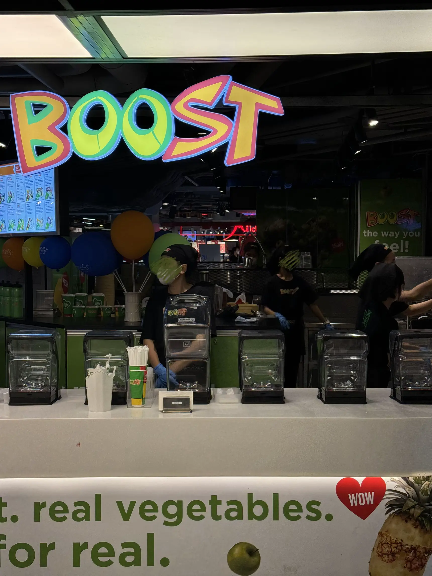 BOOST Juice Bars 🍉🍌 ทุกคนชอบกินน้ำอะไรกัน? | แกลเลอรีที่โพสต์โดย nwks | Lemon8