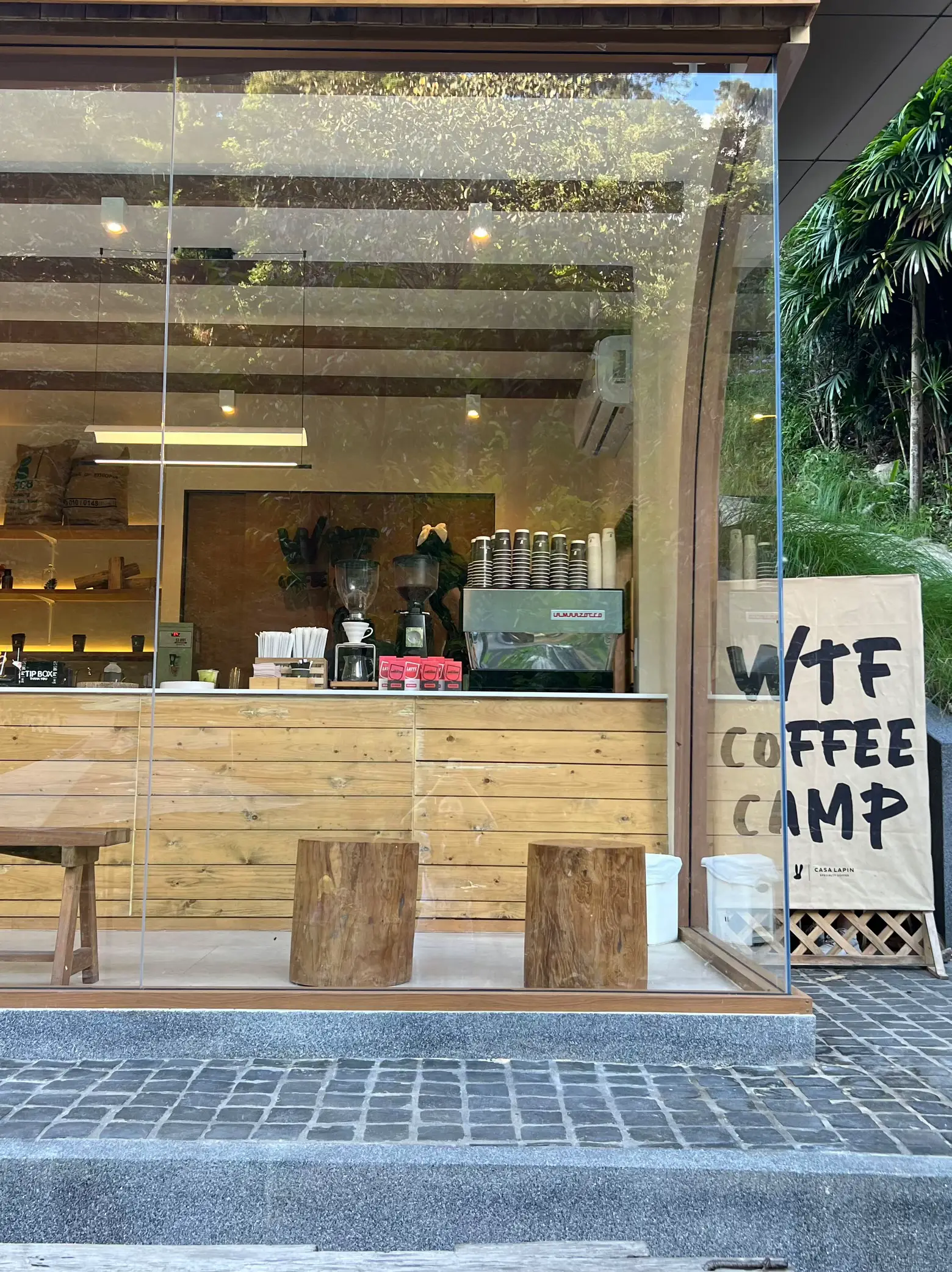 Wtf Coffee Camp 🏕️ เจียงใหม่ 🇹🇭 | แกลเลอรีที่โพสต์โดย alittledayyy | Lemon8