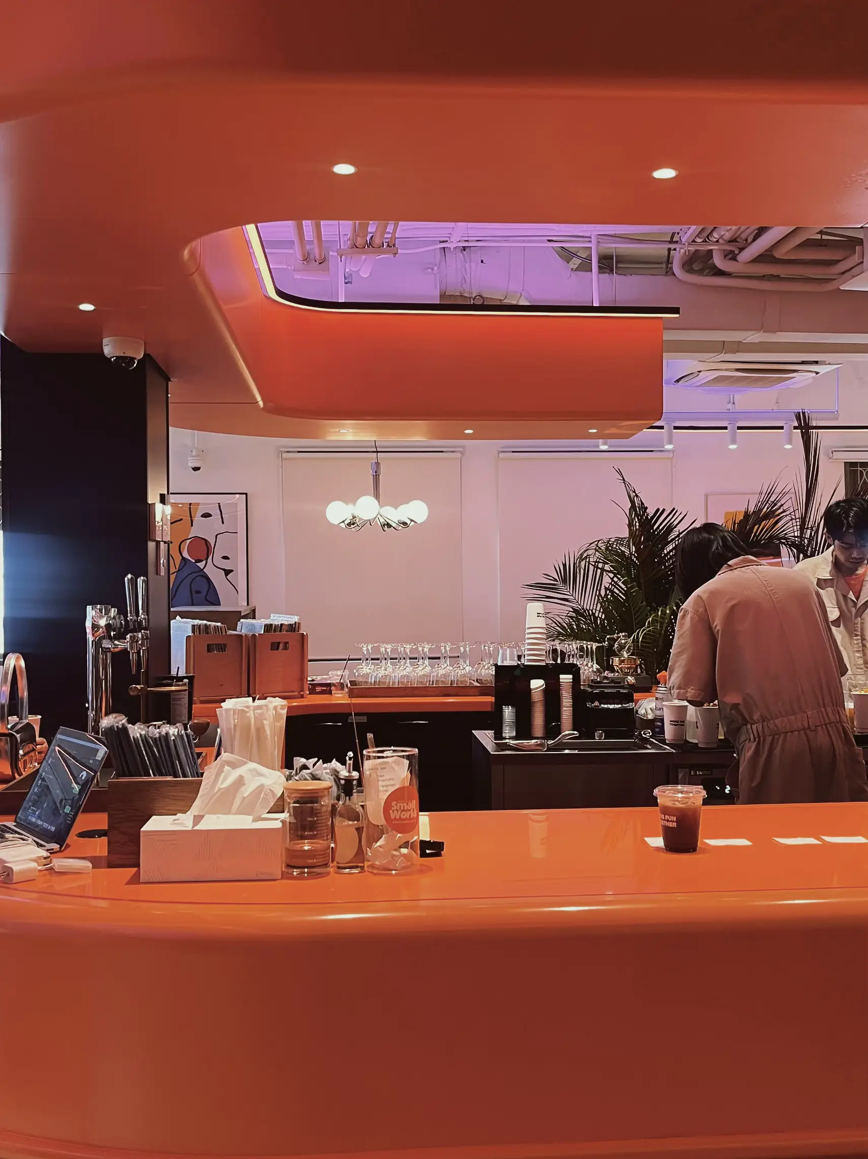 Such a small world 🎈Co-Playing Cafe 🎧 | แกลเลอรีที่โพสต์โดย 𝙋𝙋 ♡︎ | Lemon8