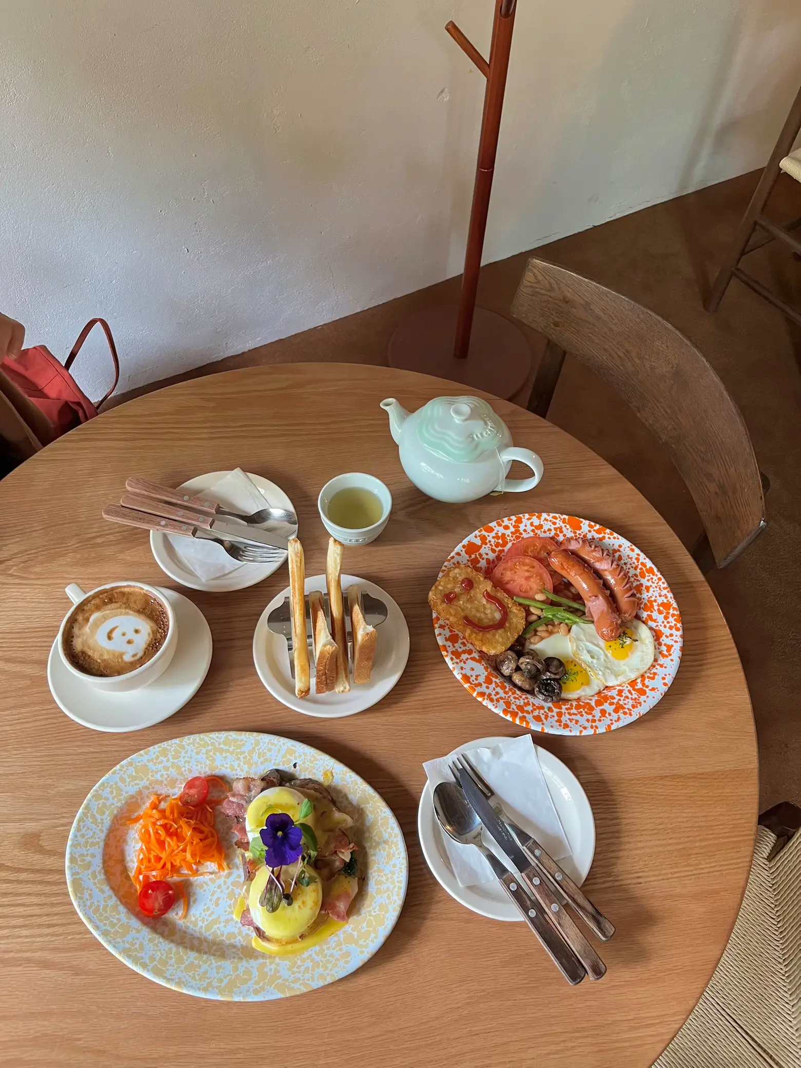 [Seoul Café] Breakfast เกาหลีเกาใจ 🥐 มุมถ่ายรูปเพียบ 🥨☕️ | แกลเลอรีที่ ...