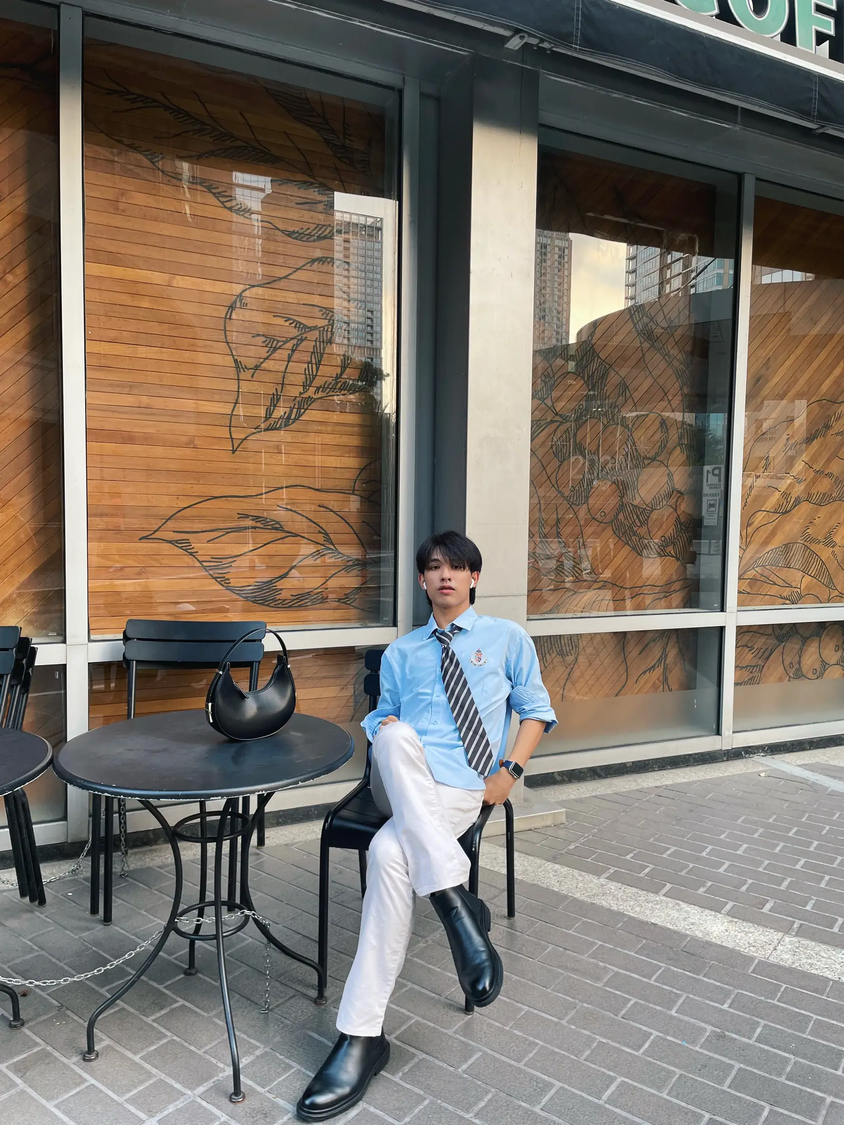 แจกพิกัด มุมถ่ายรูปติด BTS เพลินจิต ฟิลเมืองนอกสุดๆ | แกลเลอรีที่โพสต์ ...