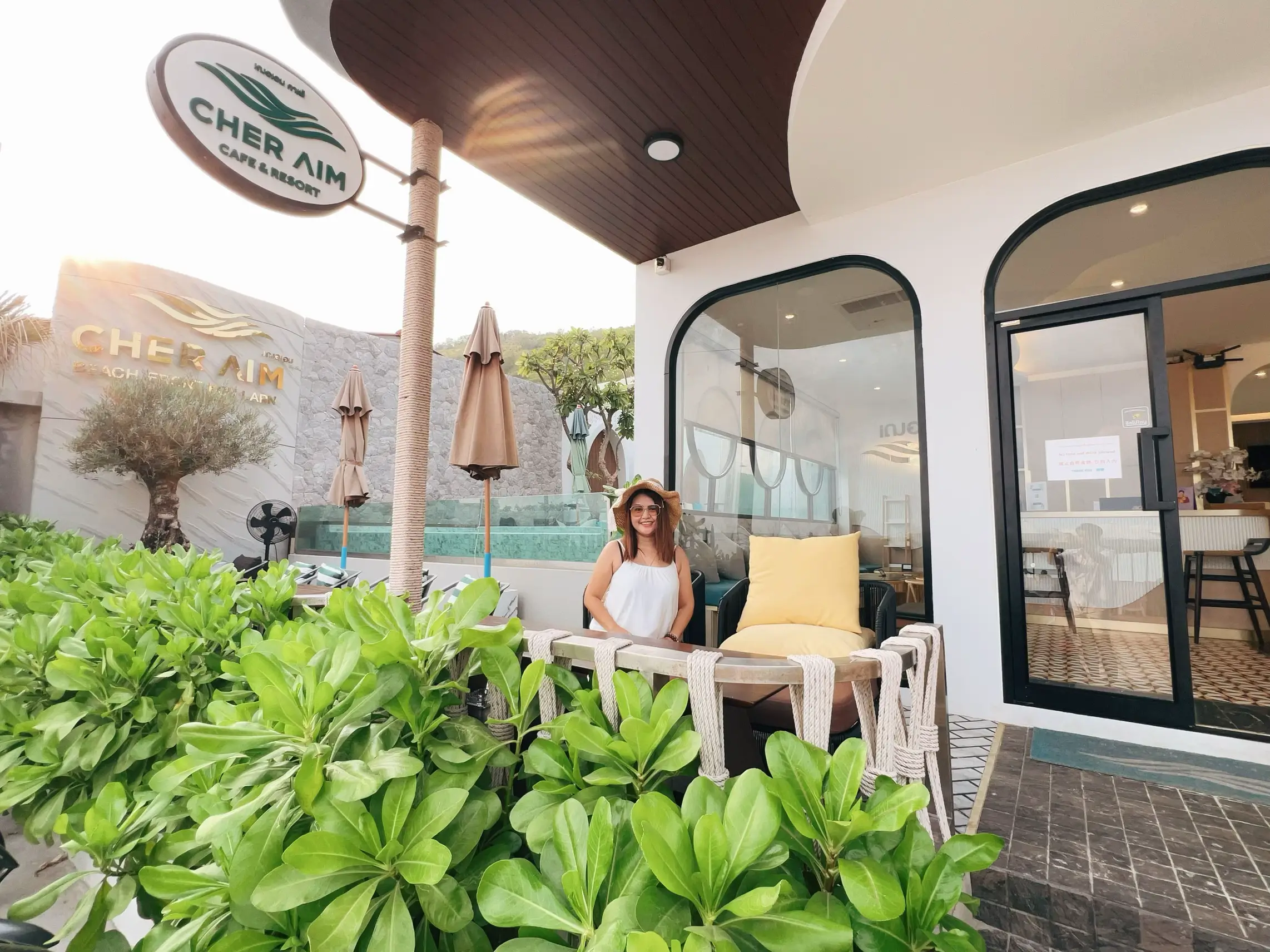 รีวิว รีสอร์ท Cher-aim Beach Front Kohlarn EP.2 | แกลเลอรีที่โพสต์โดย Banraothiopun | Lemon8