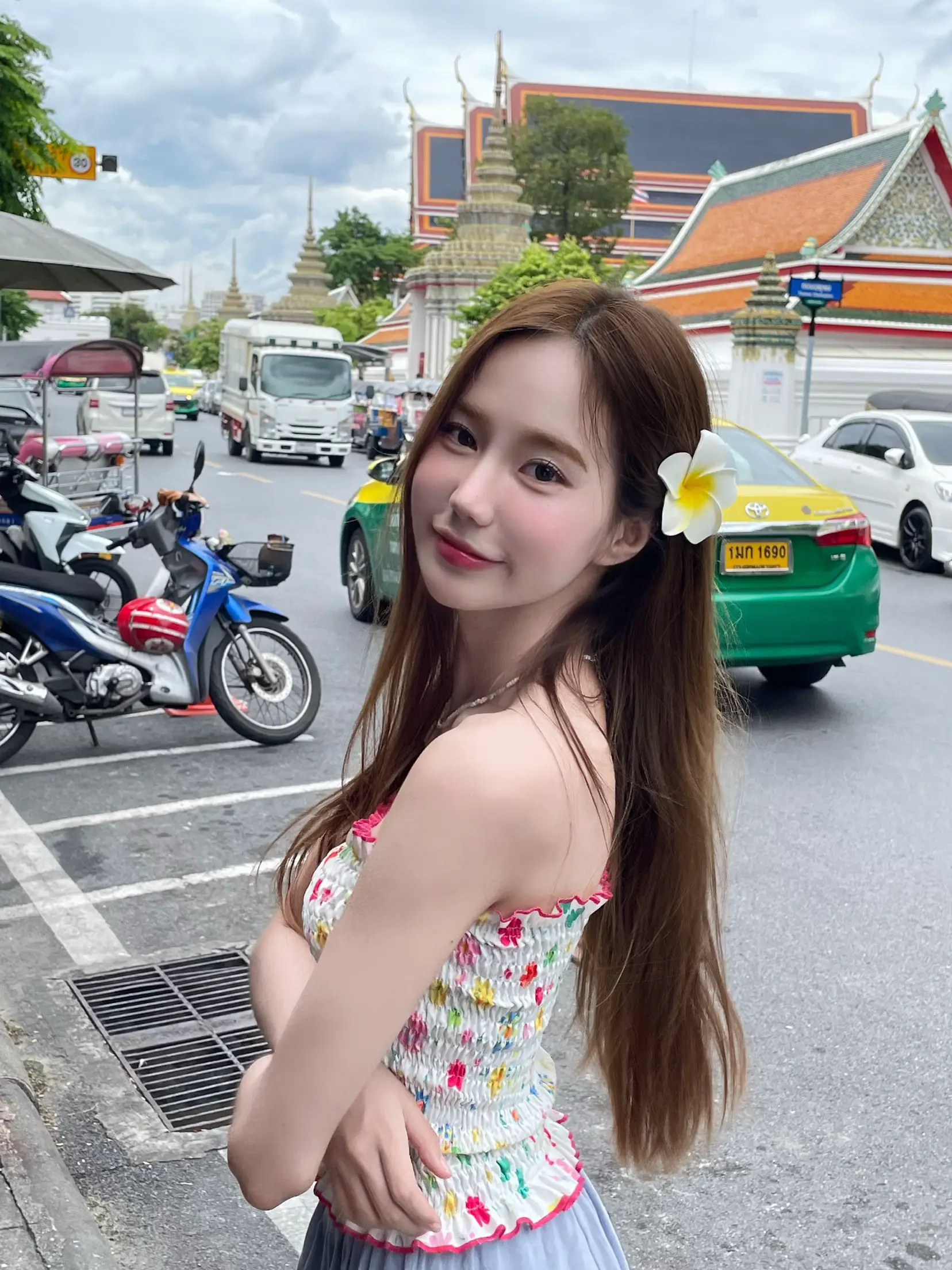 พิกัดมุมถ่ายรูป “ย่านท่าเตียน”💞 | แกลเลอรีที่โพสต์โดย bam | Lemon8