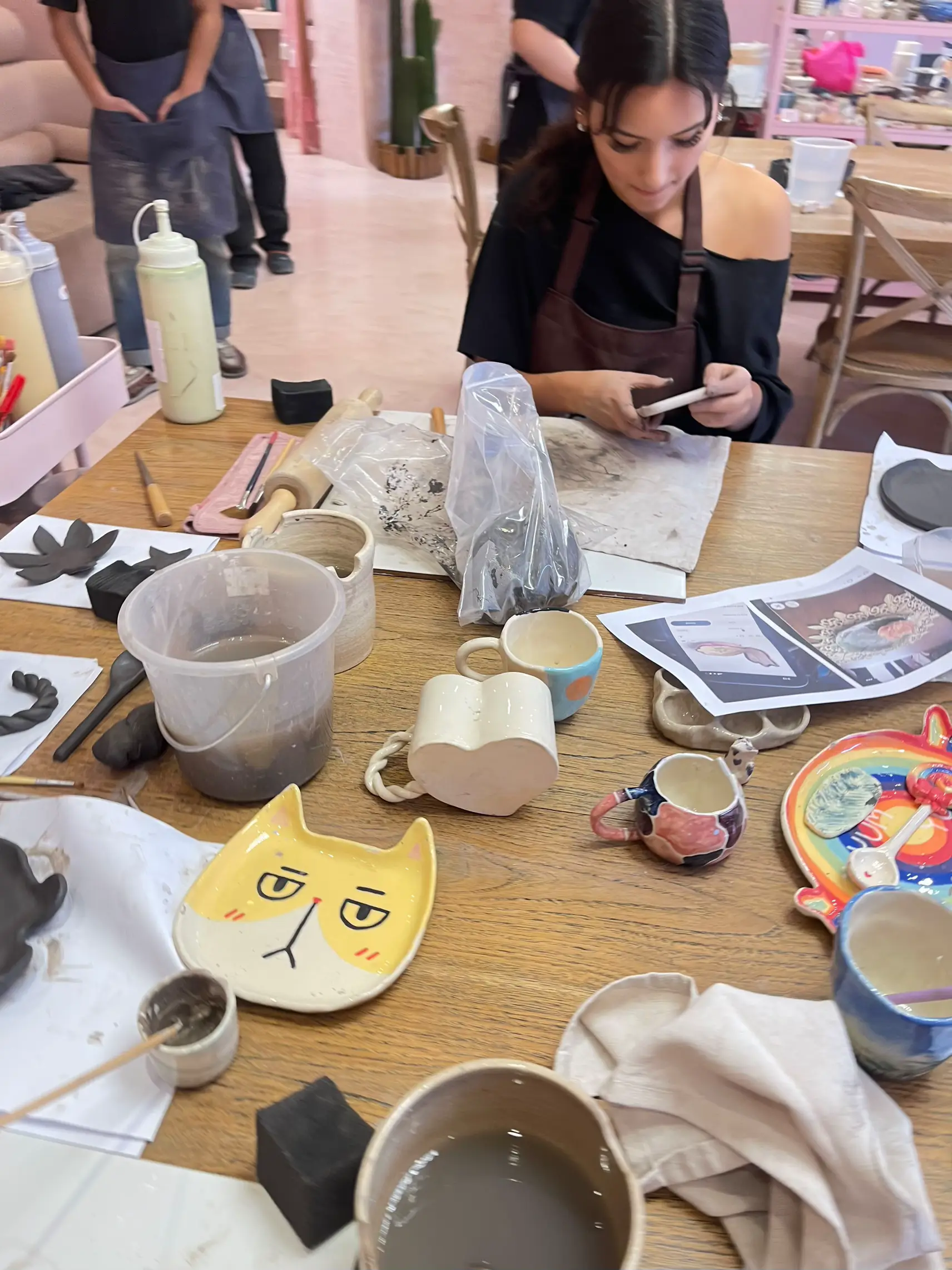 Ceramics Workshop | แกลเลอรีที่โพสต์โดย Kwang Krittaya | Lemon8