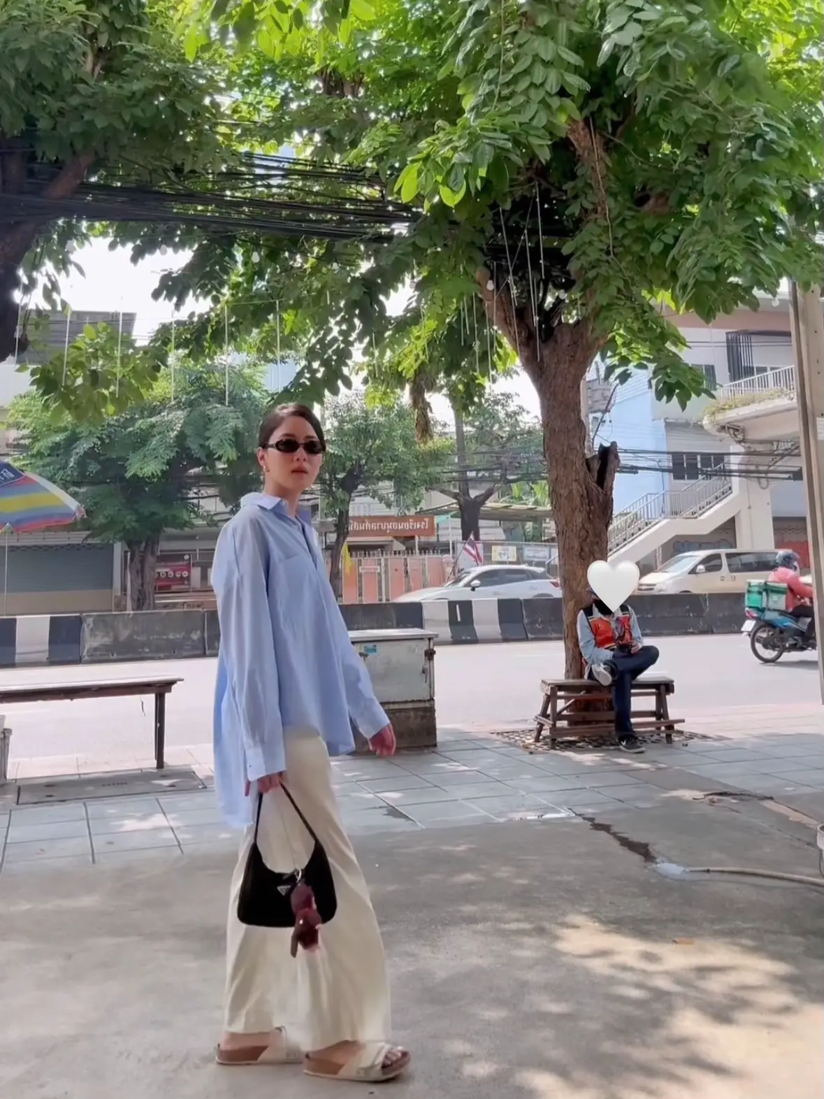 OOTD เชิร์ตฟ้าแมชกับซาตินมันดีมาก จะทางการ หรือไปชิลก็จ๋วยย 🤍 | แกลเลอ ...