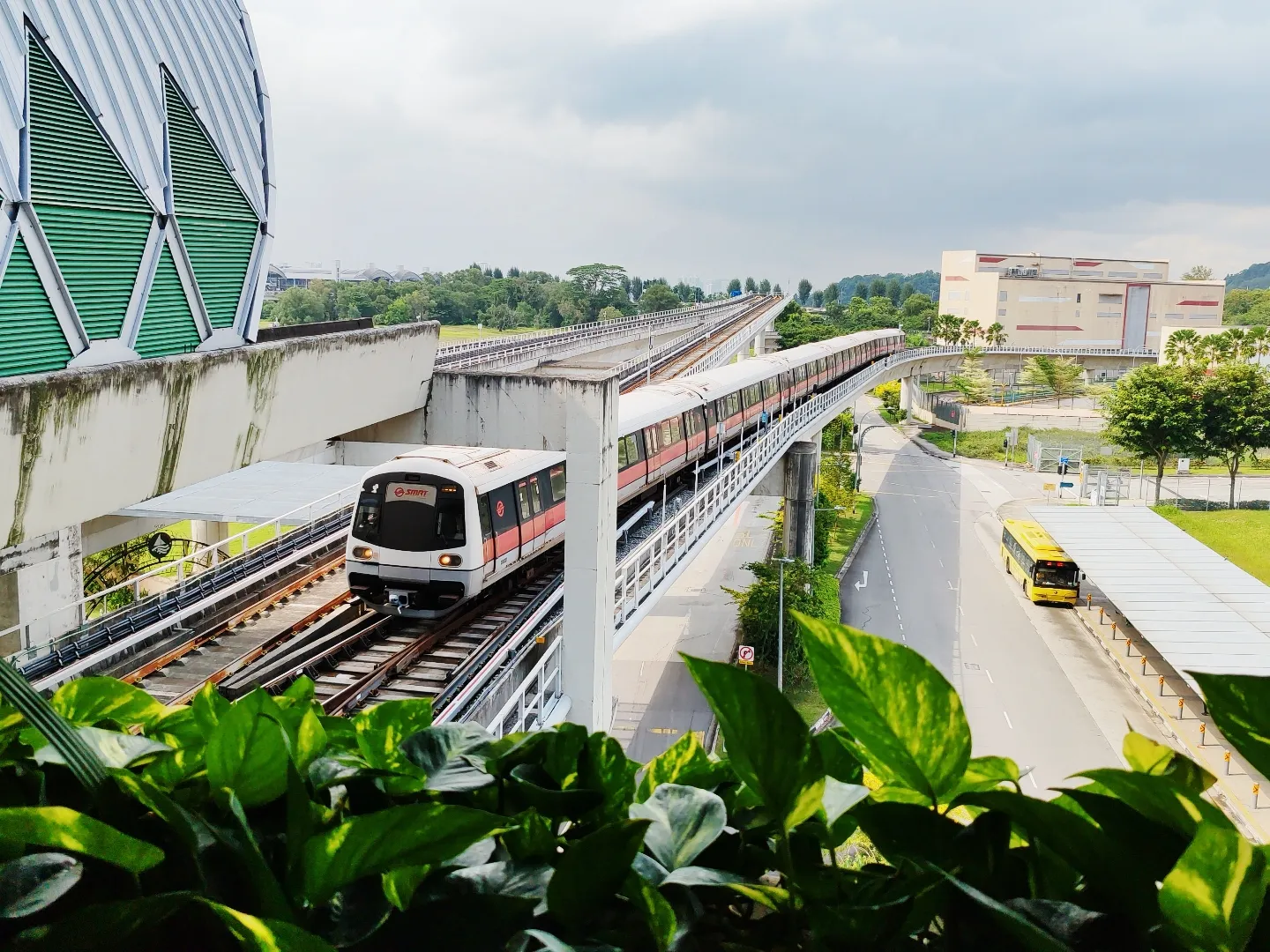 BEST MRT STATION TO TRAIN SPOT: TUAS LINK | Gallery posted by Gav ...