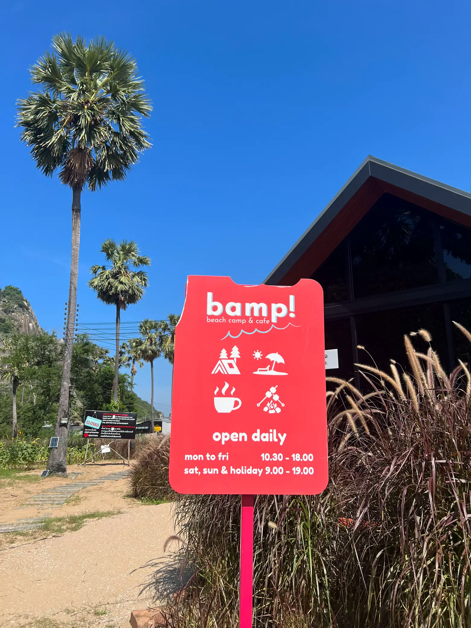 Bamp! beach camp&cafe ~ คาเฟ่ริมทะเล | แกลเลอรีที่โพสต์โดย KIEEJABJABB. | Lemon8