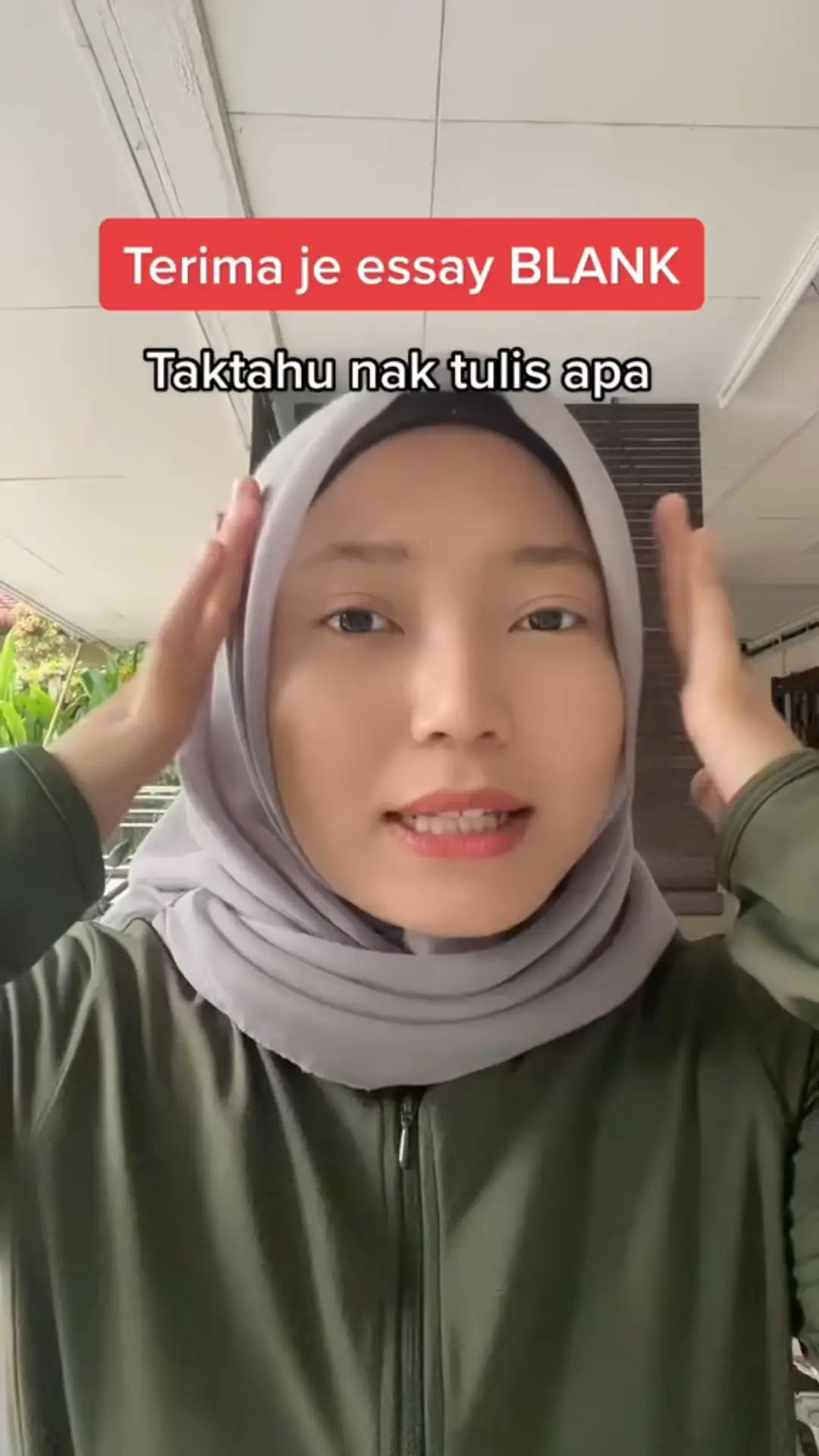 STUCK IN WRITING ESSAY | Video diterbitkan oleh MsAthirah | Lemon8