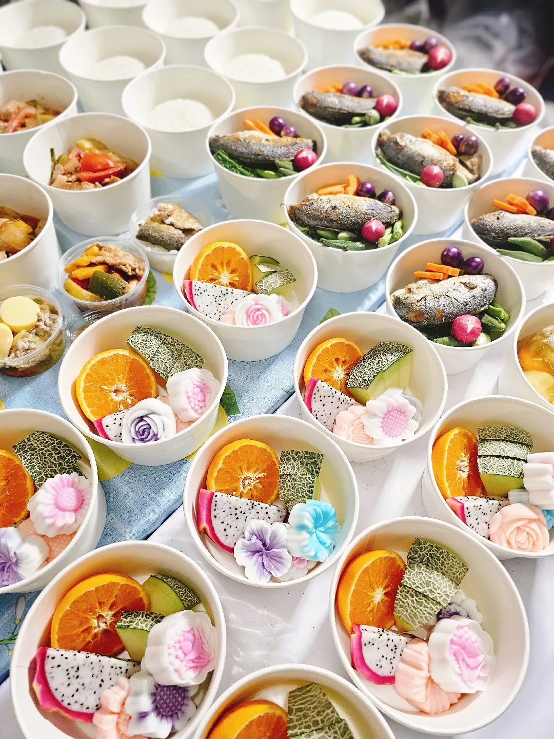 ชุดถวายเพลพระ | แกลเลอรีที่โพสต์โดย Beau | Lemon8