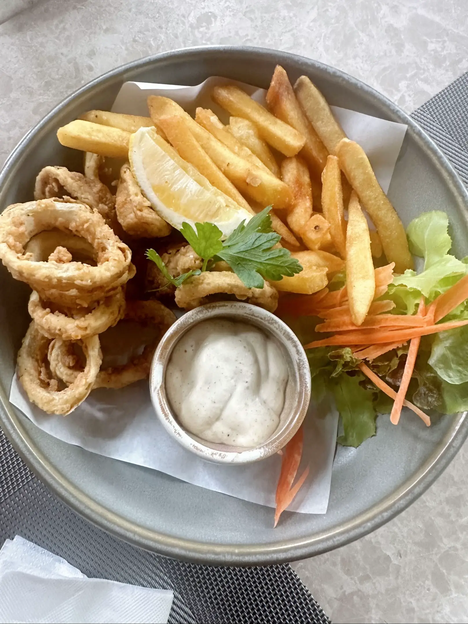 คาเฟ่ค้างคาว : Bat Tales Cafe & Restaurant Khaoyai | แกลเลอรีที่โพสต์ ...