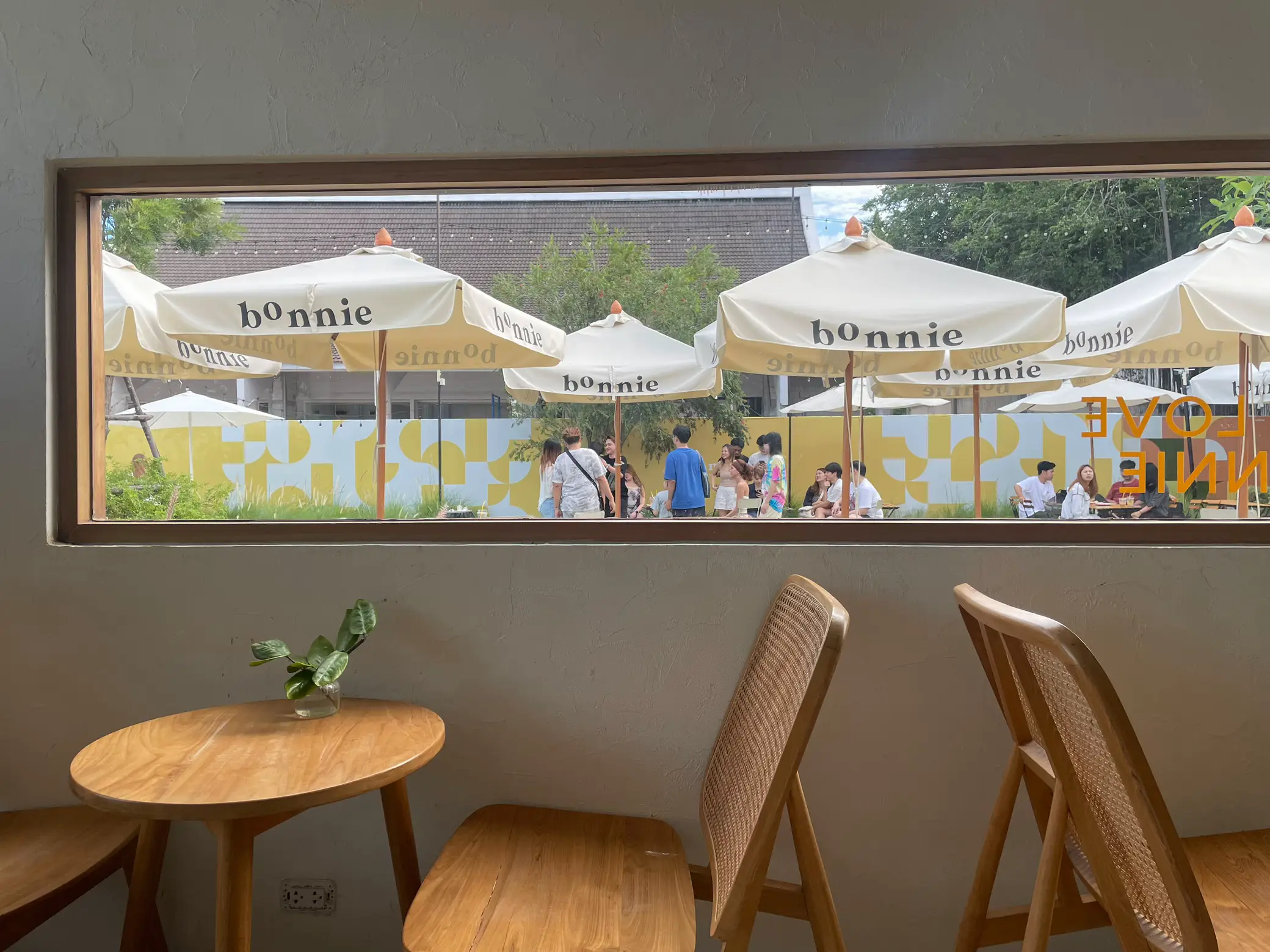 bonnie on the beach 🌴🍰 | แกลเลอรีที่โพสต์โดย Baiteay 💕🍃 | Lemon8