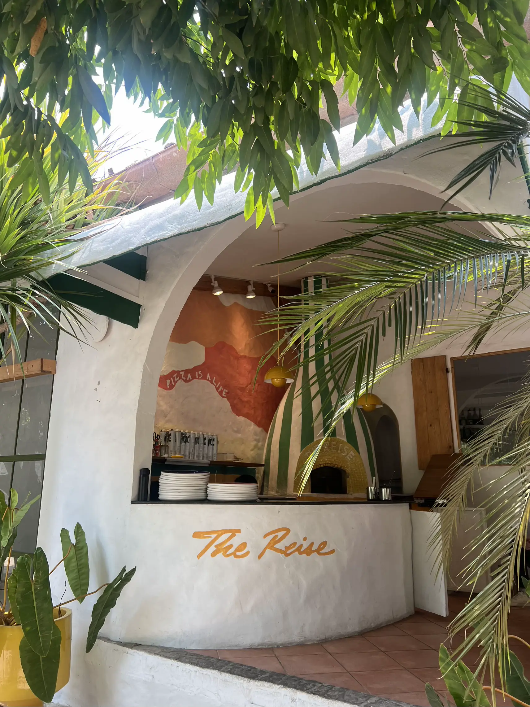 The reise ร้านอาหารอิตาเลียน น่ารักมาก 🍋⛱️ | แกลเลอรีที่โพสต์โดย mameaw ...