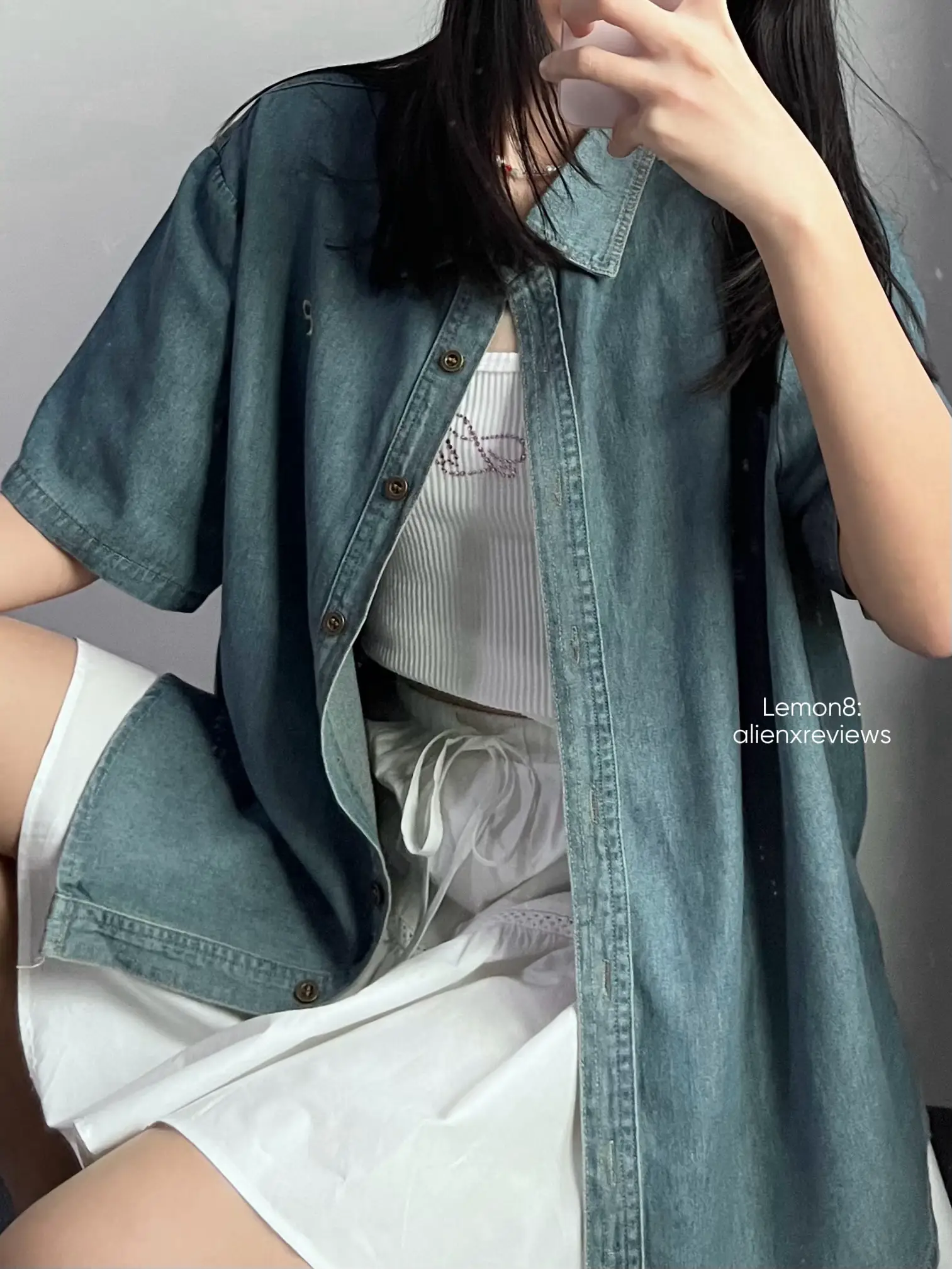 OOTD | กระโปรงขาวผูกโบว์ 🎀🤍🛋️ | แกลเลอรีที่โพสต์โดย a. | Lemon8