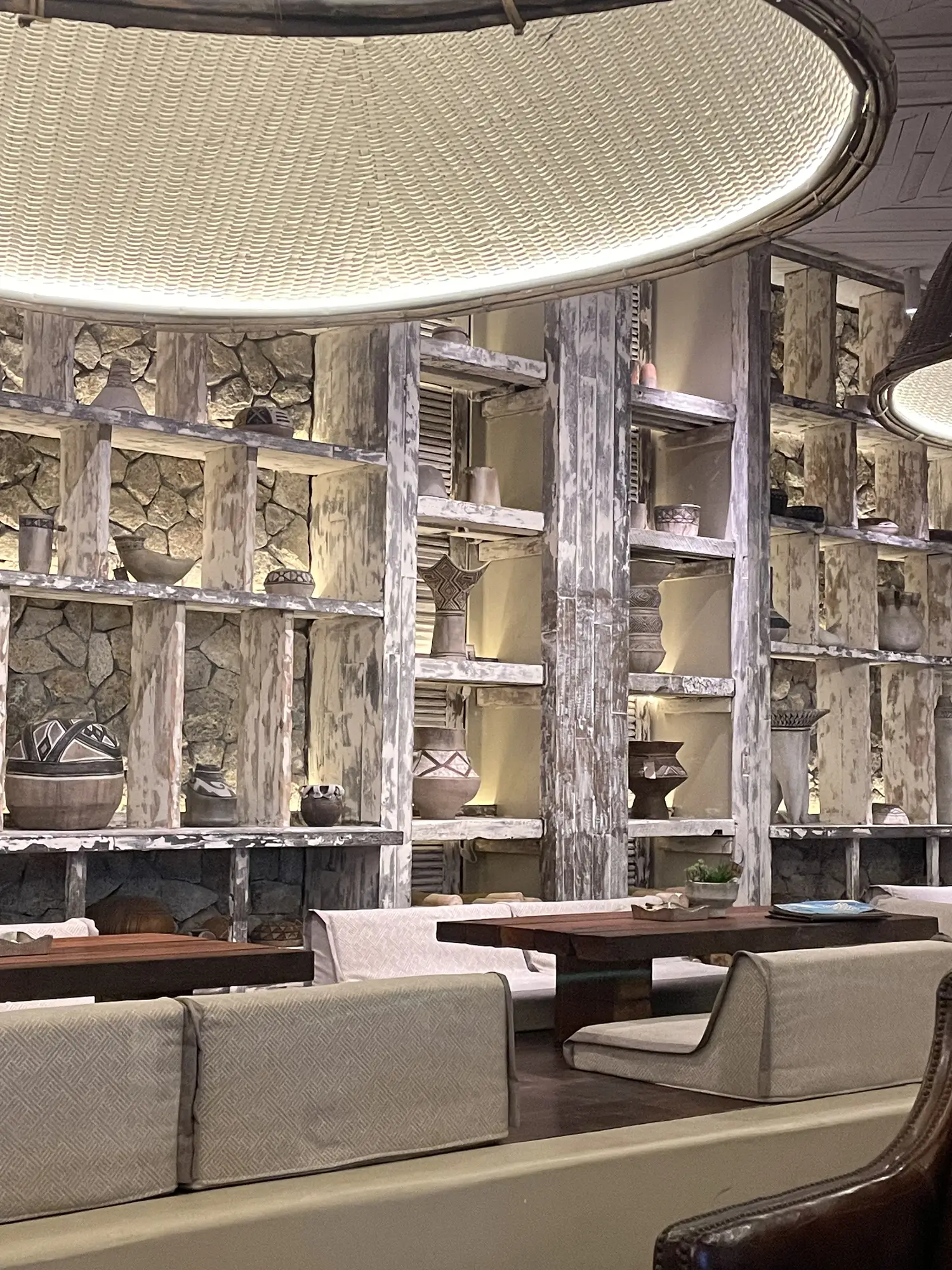 The Glass House Boho ร้านชิลริมทะเลวิวพระอาทิตย์ตก พัทยา | แกลเลอรีที่ ...