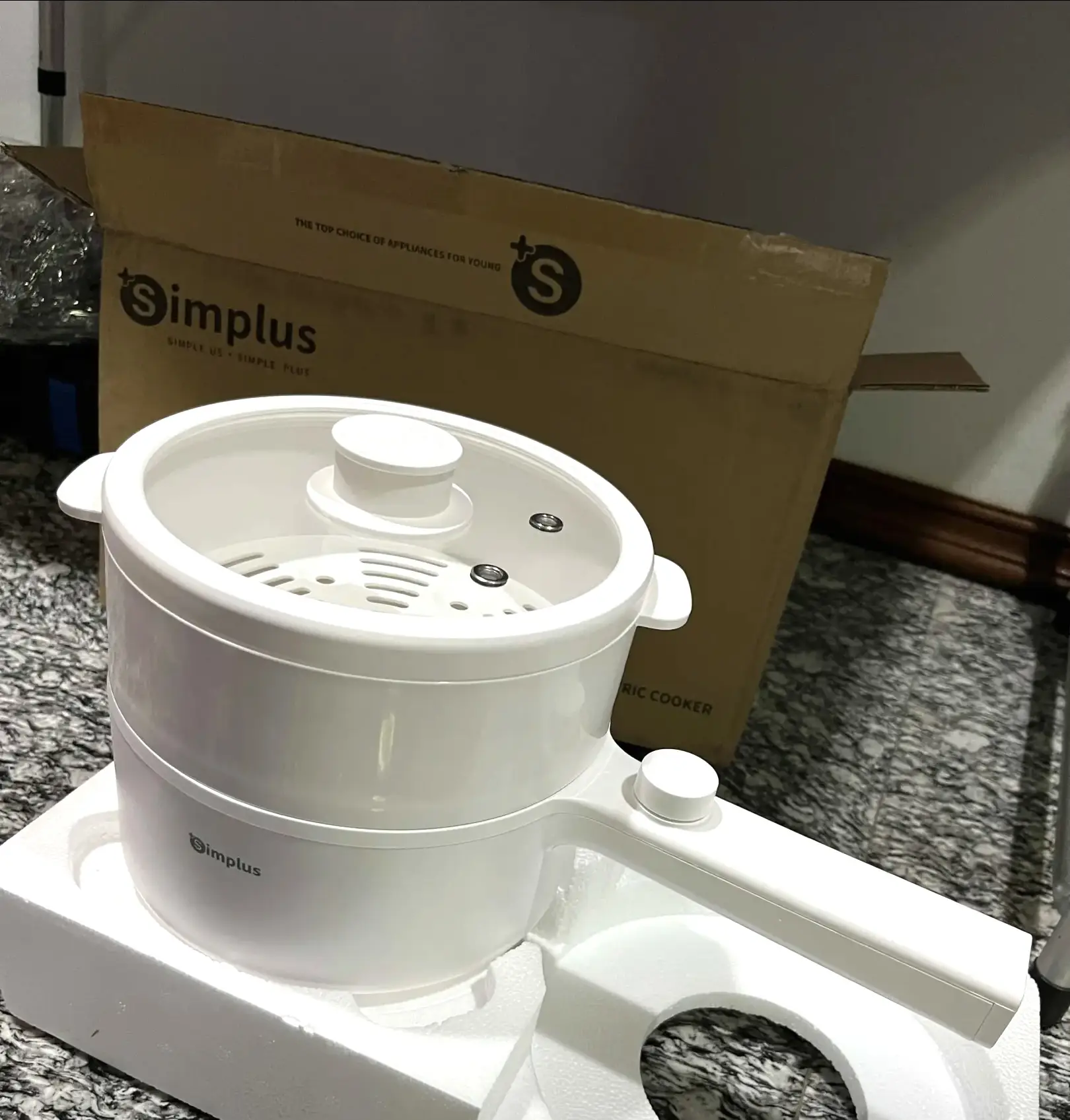 ของใช้ติดหอ หม้อไฟฟ้าอเนกประสงค์ Simplus | แกลเลอรีที่โพสต์โดย มูที่นี | Lemon8