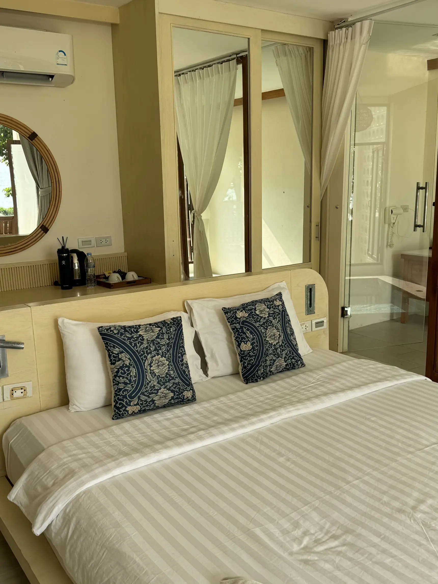 ที่พักเกาะช้าง | จ.ตราด 🏡💤🌴 | แกลเลอรีที่โพสต์โดย ewery.pump | Lemon8