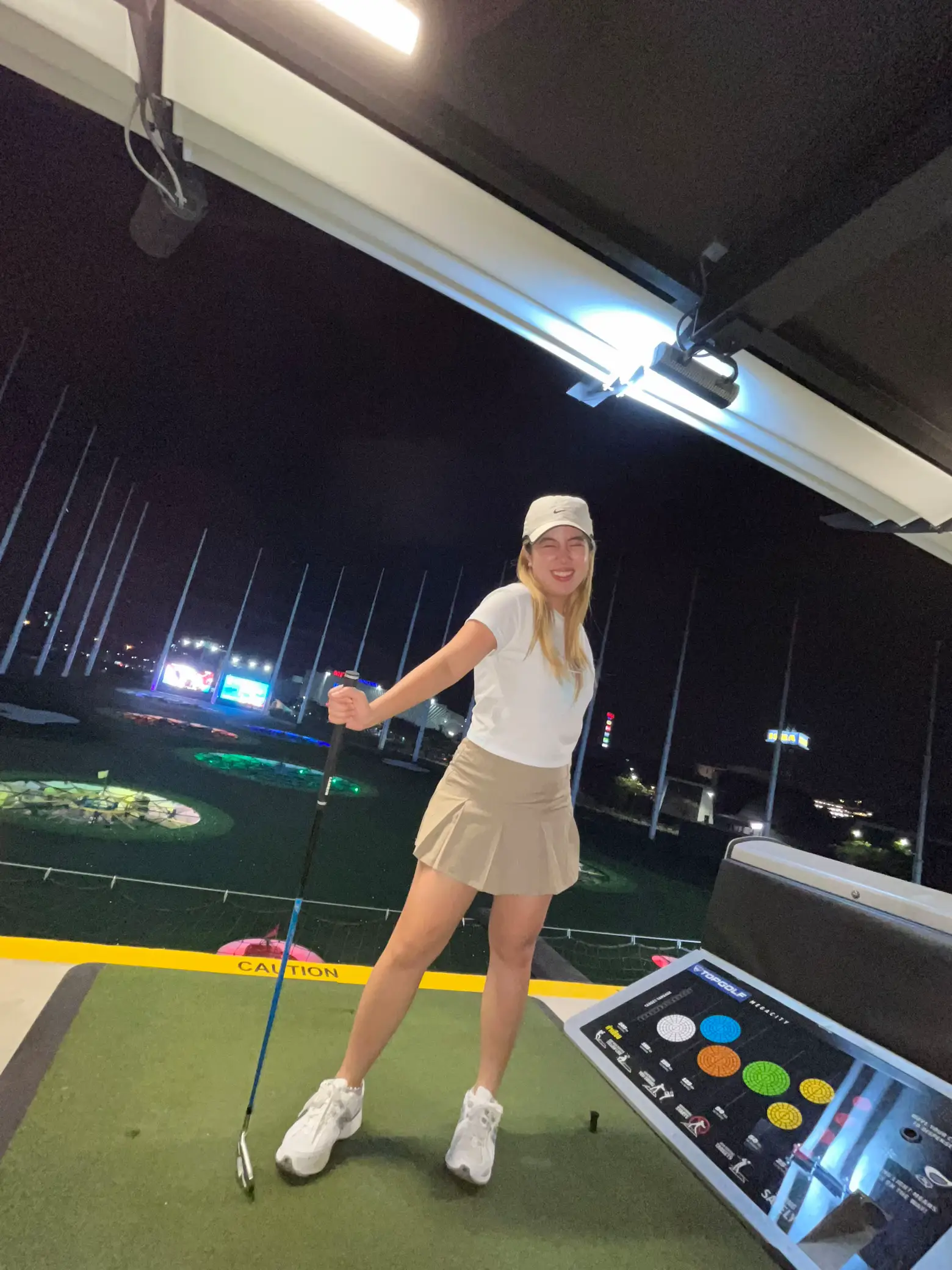 20 ไอเดียยอดนิยมเกี่ยวกับ เสื้อผ้าตีกอล์ฟ ในปี 2024