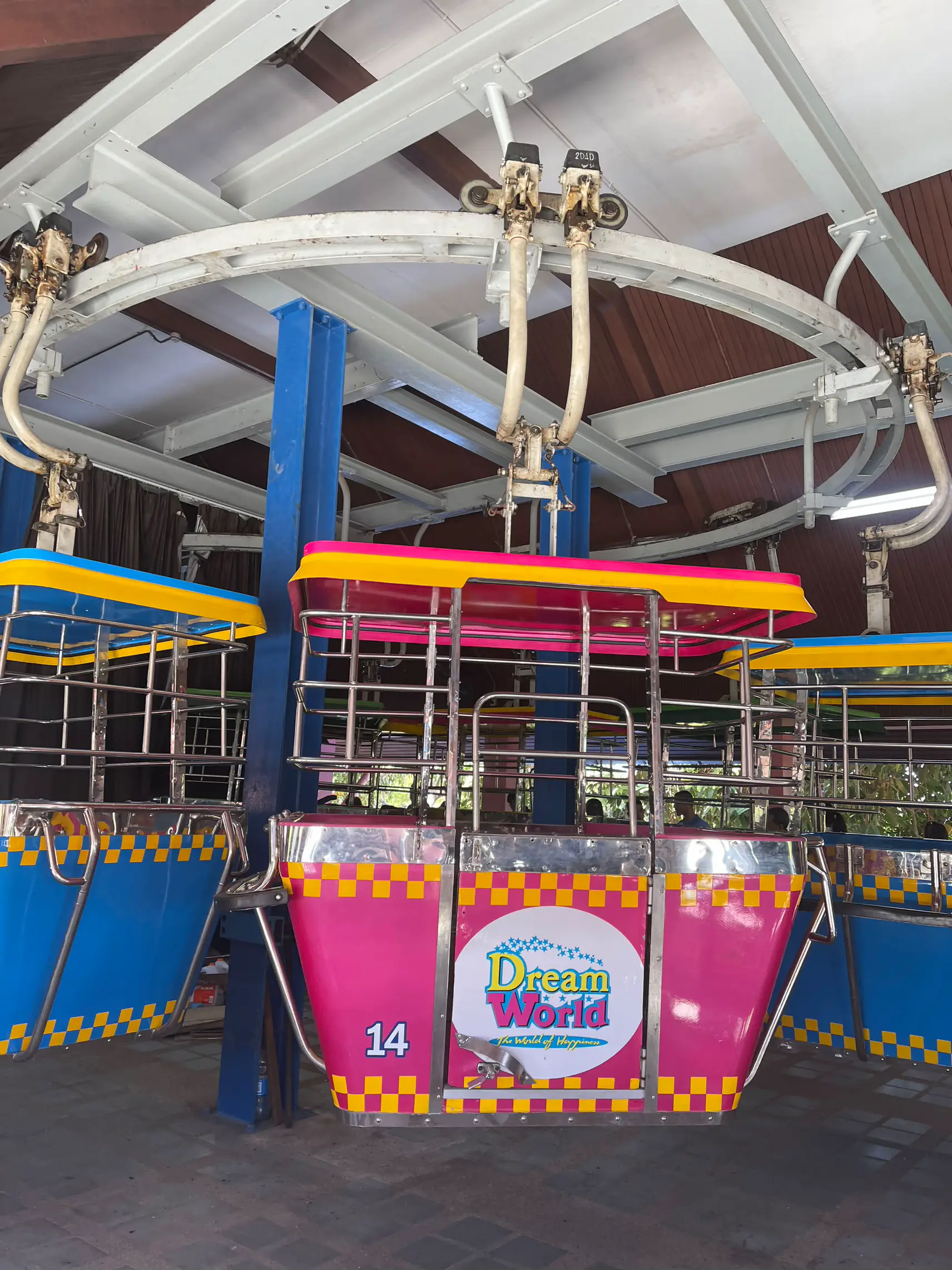 DREAMWORLD | แกลเลอรีที่โพสต์โดย New | Lemon8