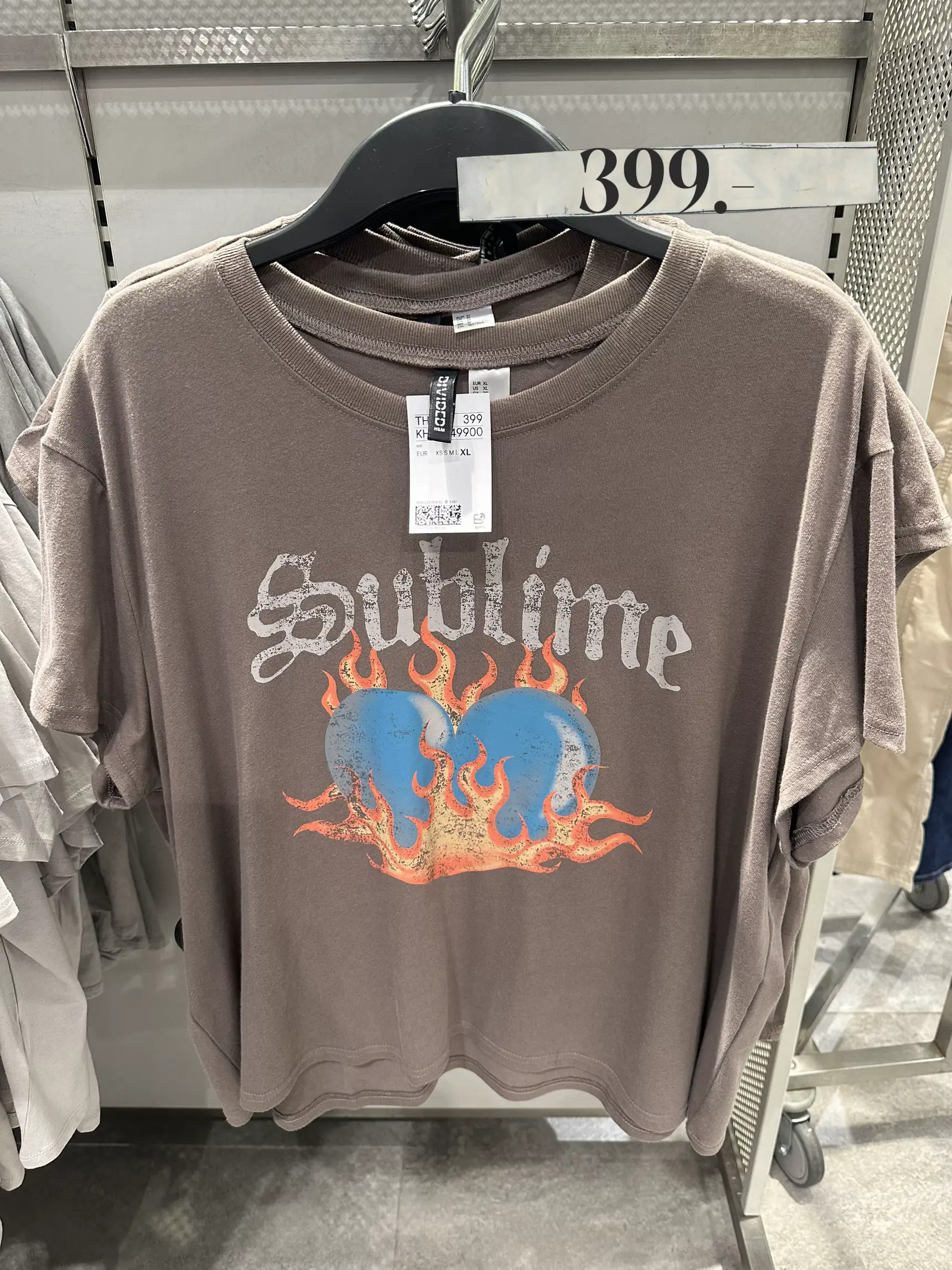 รวมเสื้อยืดน่าซื้อ‼️ ที่ H&M ราคาไม่เกิน 599.- 😱😱 | แกลเลอรีที่โพสต์โดย ...
