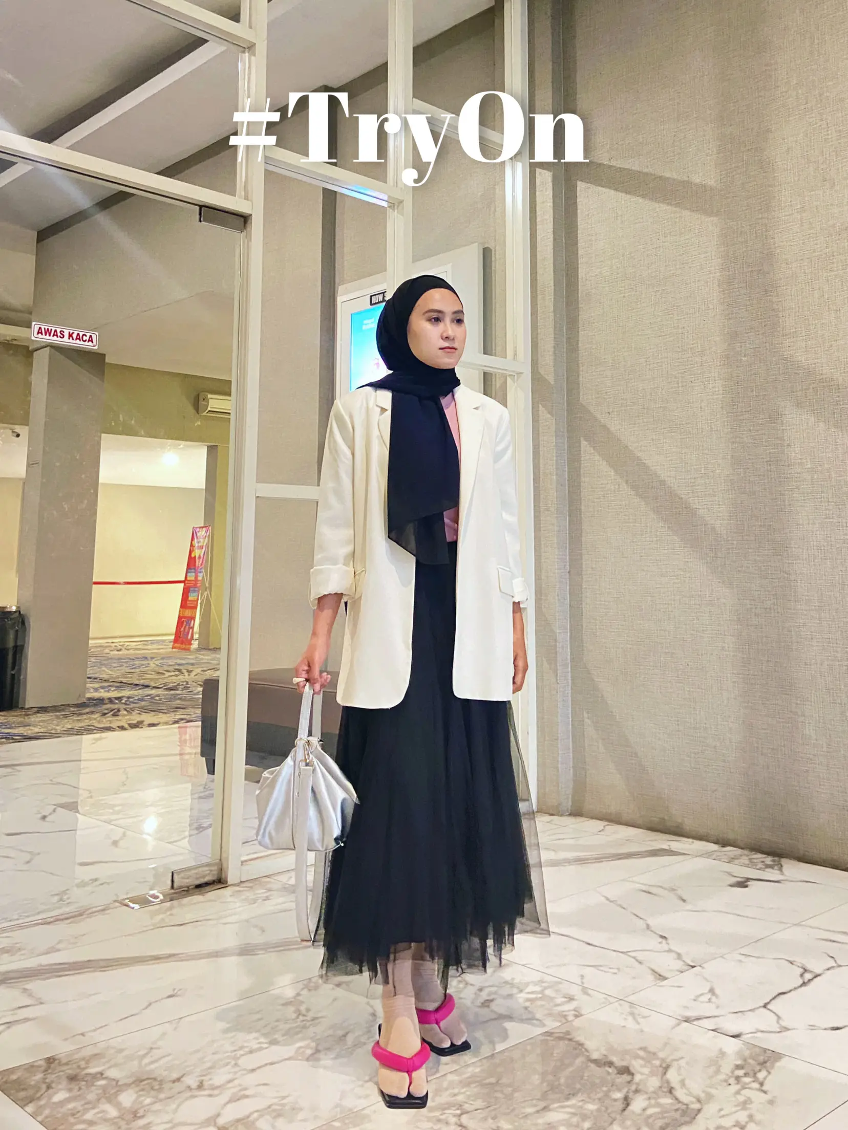 Rekomendasi White Blazer | Pull n Bear | Gallery posted by Mega Sophie | Lemon8