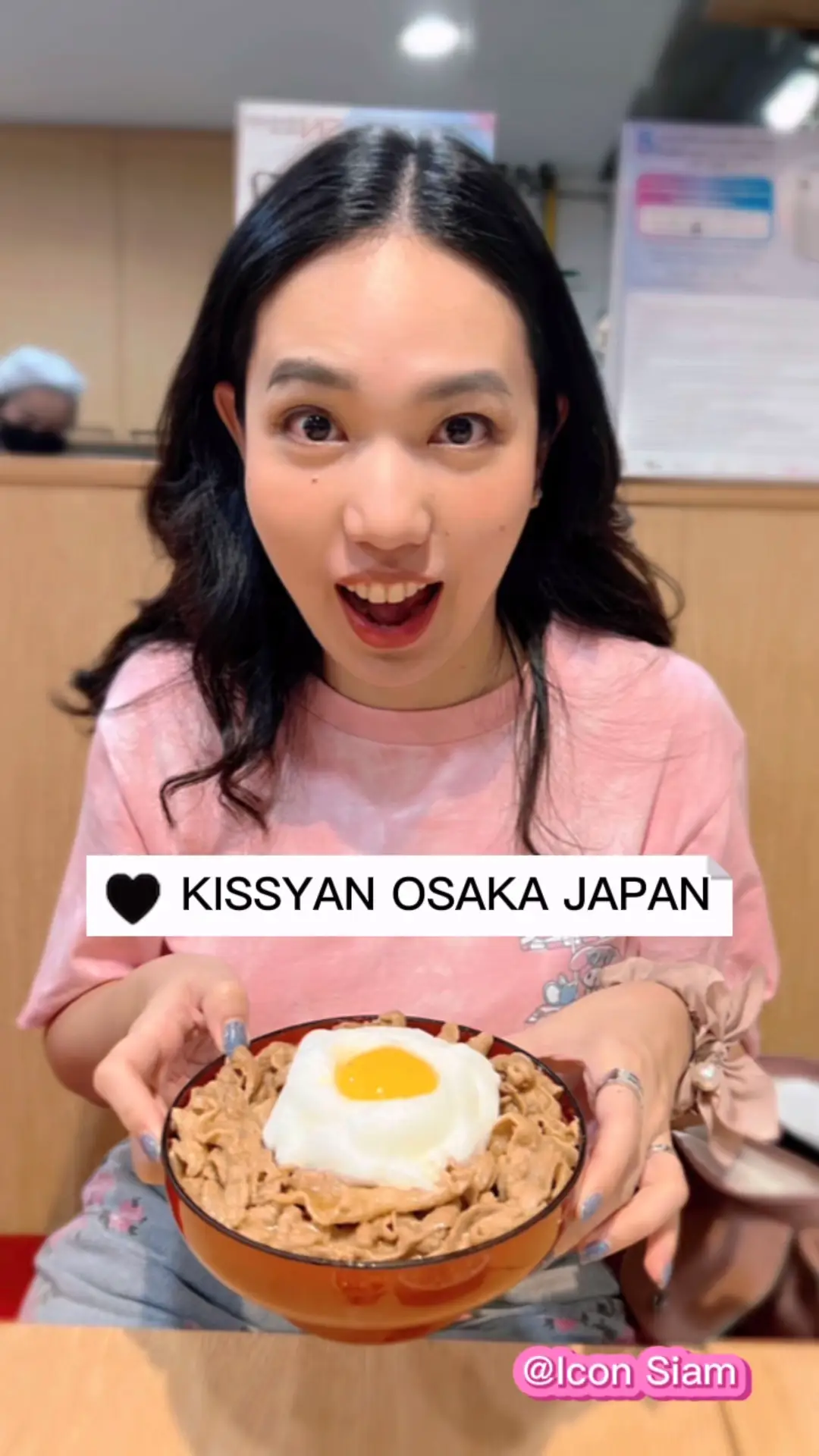 มุกพิมพาไปชิม ข้าวหน้าหมูสุกี้ และข้าวหน้าหมูย่าง | วิดีโอที่เผยแพร่โดย Eat-Go-Fashion | Lemon8