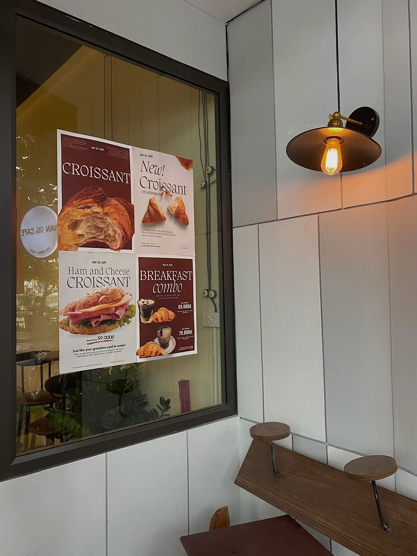 VAN cafe - Đà Lạt bên hồ rất tình | แกลเลอรีที่โพสต์โดย Micheo | Lemon8