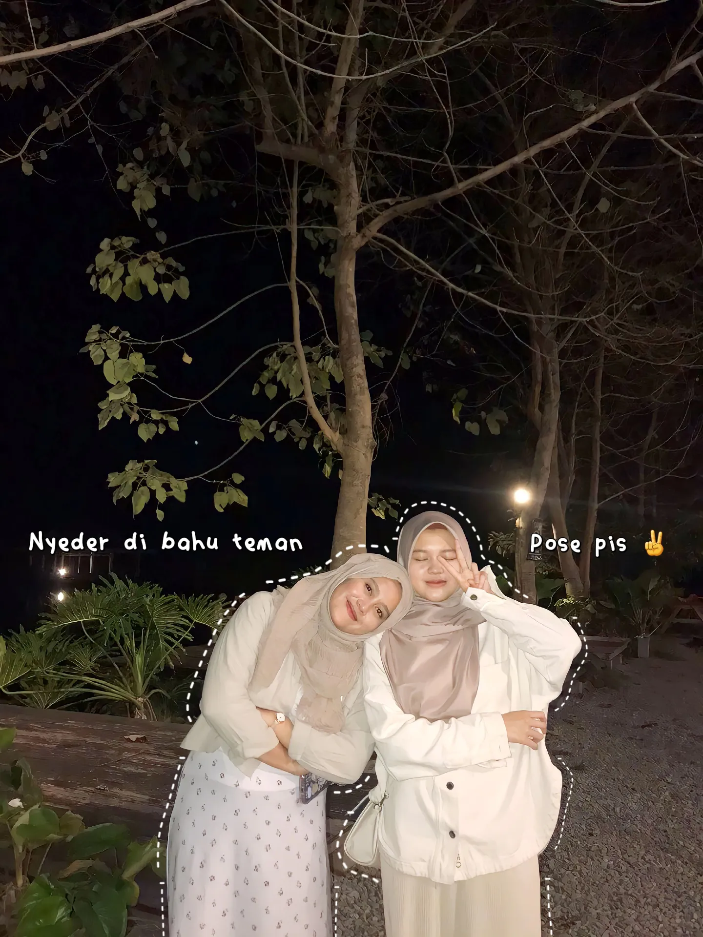 Idea pose kamu bareng bestie -Aethetic|Tips👭 | Galeri diposting oleh Rinrin Rindiyan | Lemon8