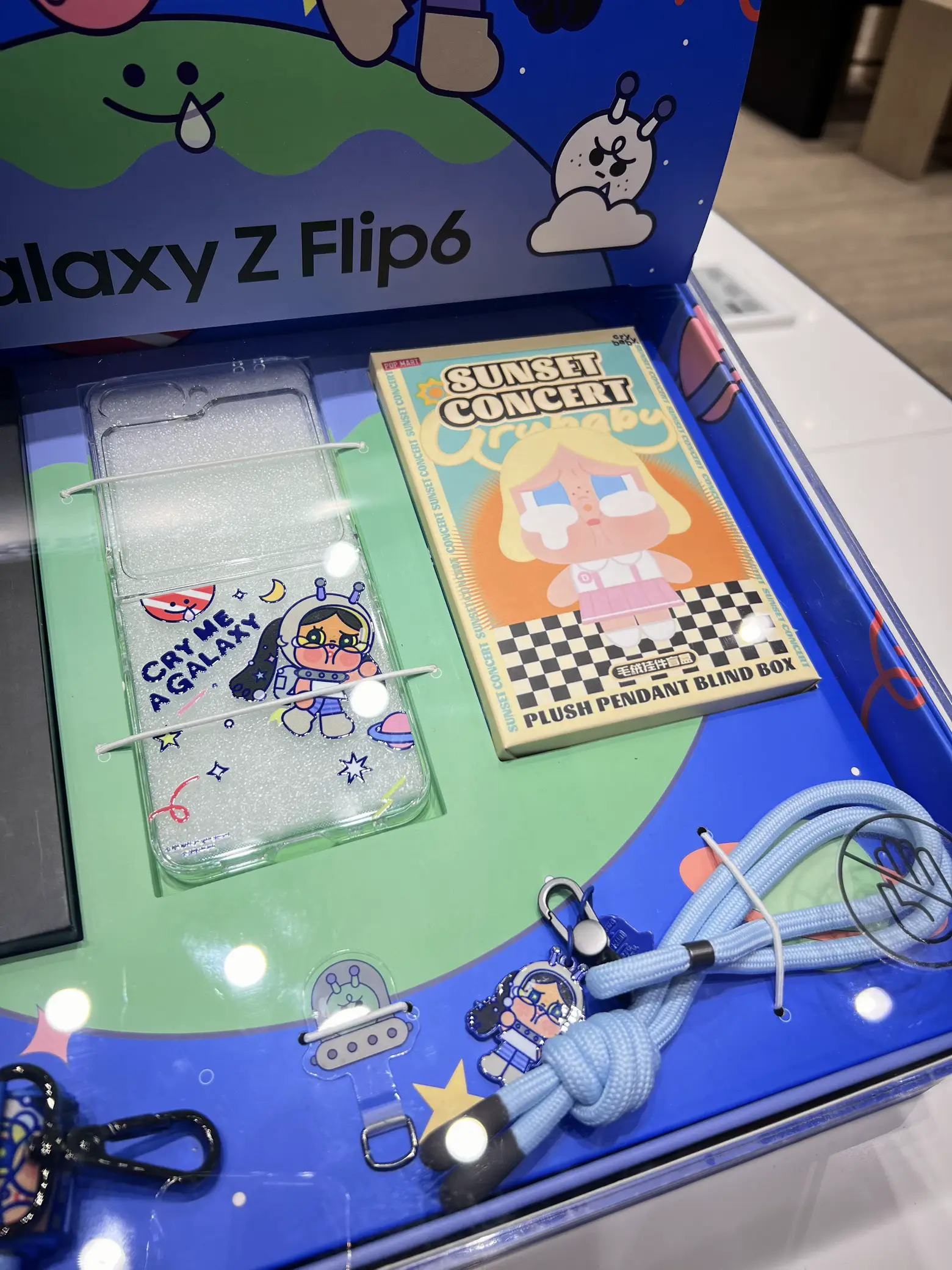 New‼️ Galaxy Z Flip6 l Cry Me a Galaxy Limited Box | แกลเลอรีที่โพสต์ ...