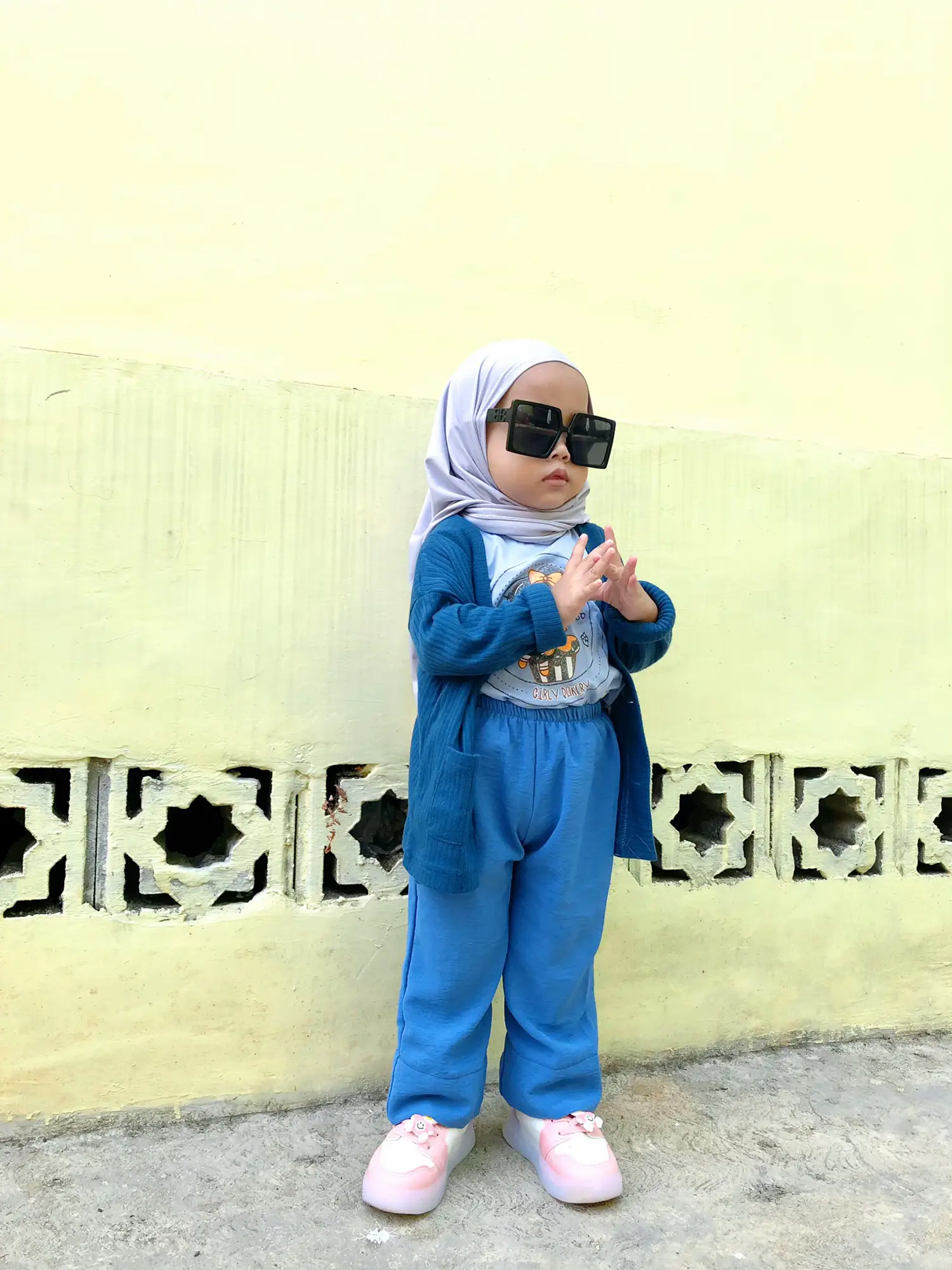 Ootd balita tema blue denim | Galeri diposting oleh Mutyaaa | Lemon8
