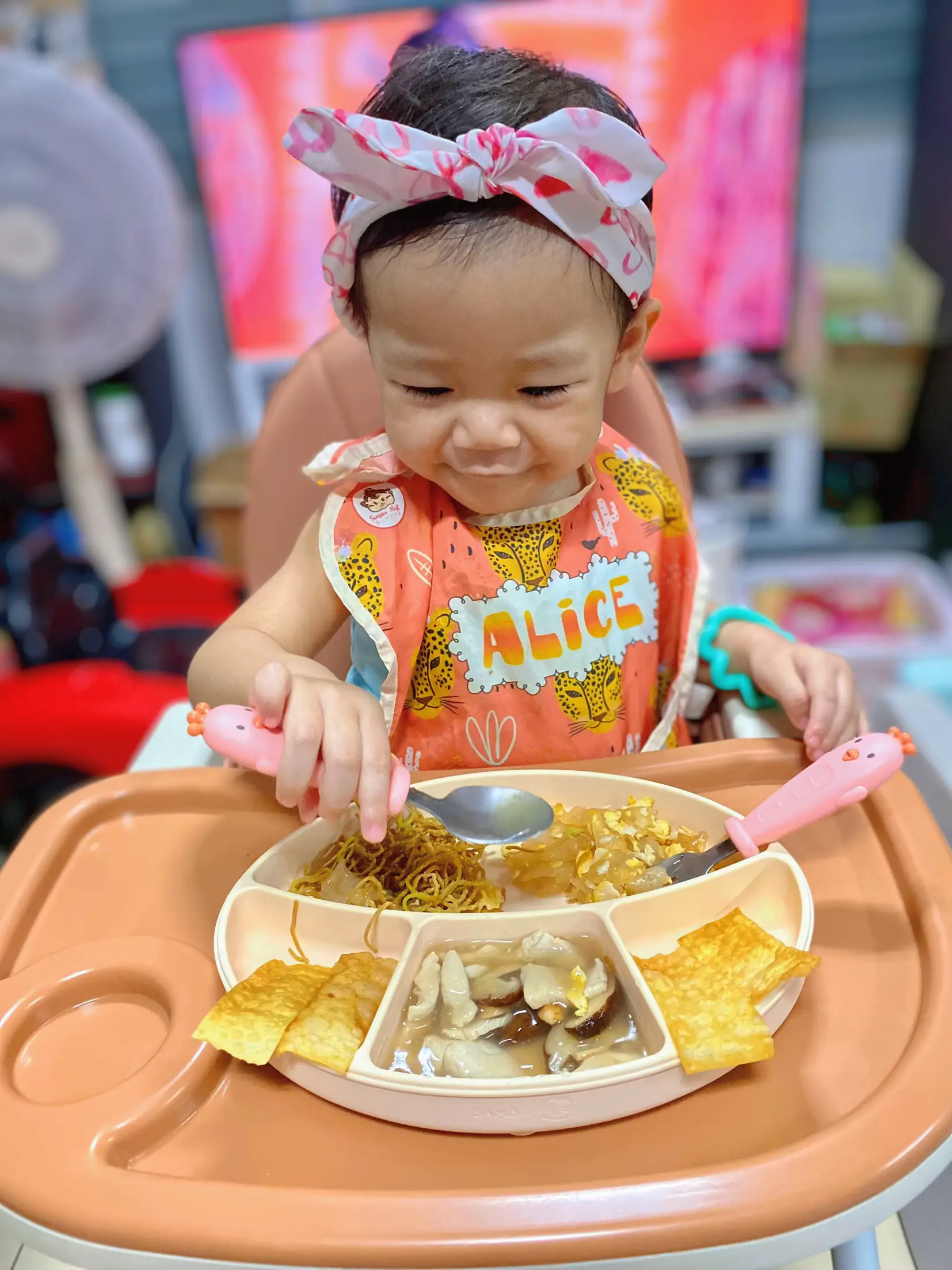 ราดหน้าเบบี๋🍲👼🏻 | แกลเลอรีที่โพสต์โดย Mama Alice♡Alan | Lemon8