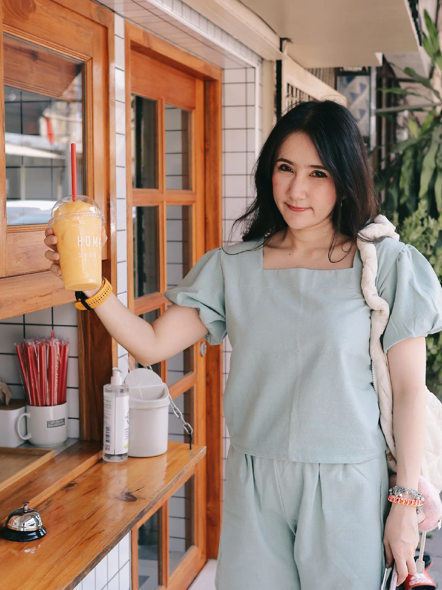 🍊🫐คาเฟ่น้ำผลไม้ปั่นสด 🍓 สุพรรณบุรี Smoothie | แกลเลอรีที่โพสต์โดย Journey DD | Lemon8