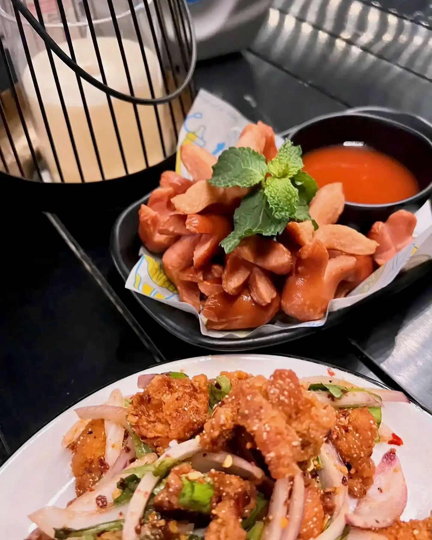 —23rd Twenty Third Bar 🥃 บาร์เล็กๆ สไตล์แคมป์ | แกลเลอรีที่โพสต์โดย P ...