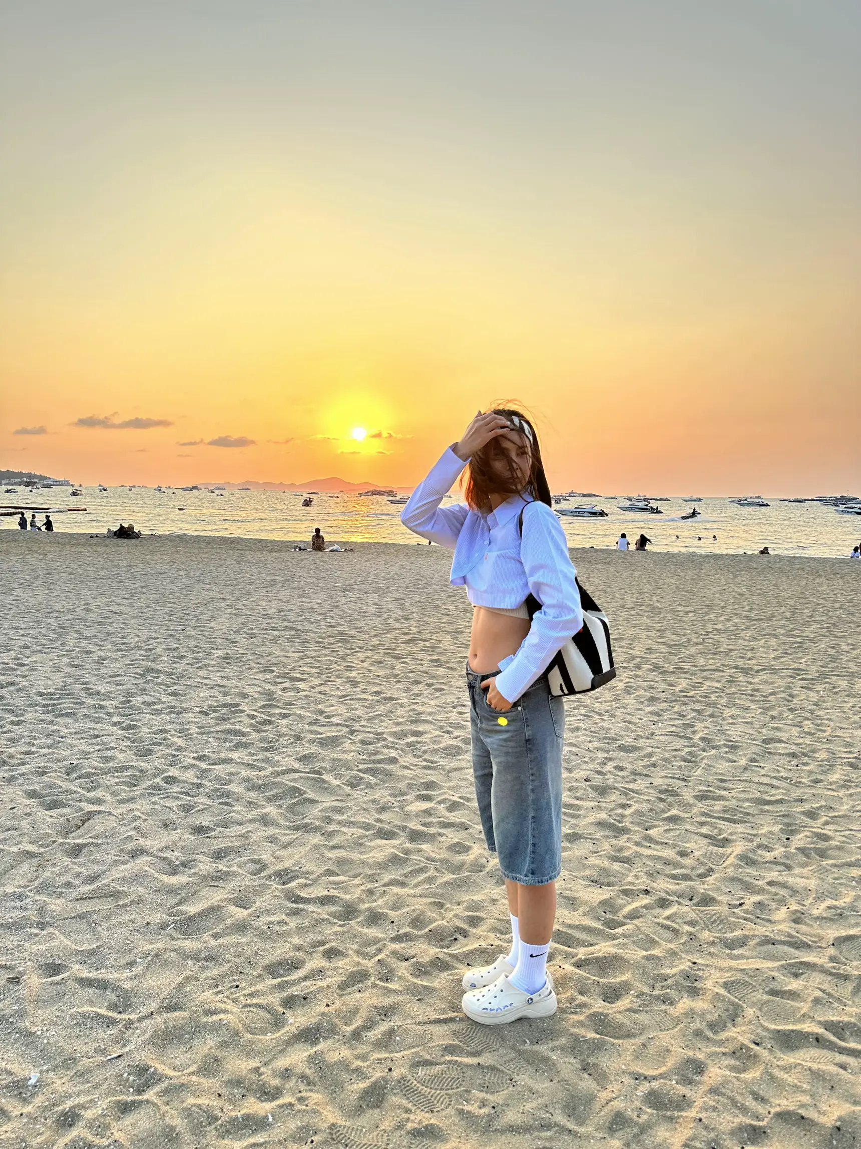 OOTD กางเกงสุดฮิต | แกลเลอรีที่โพสต์โดย _ KAMONCHAT.S | Lemon8