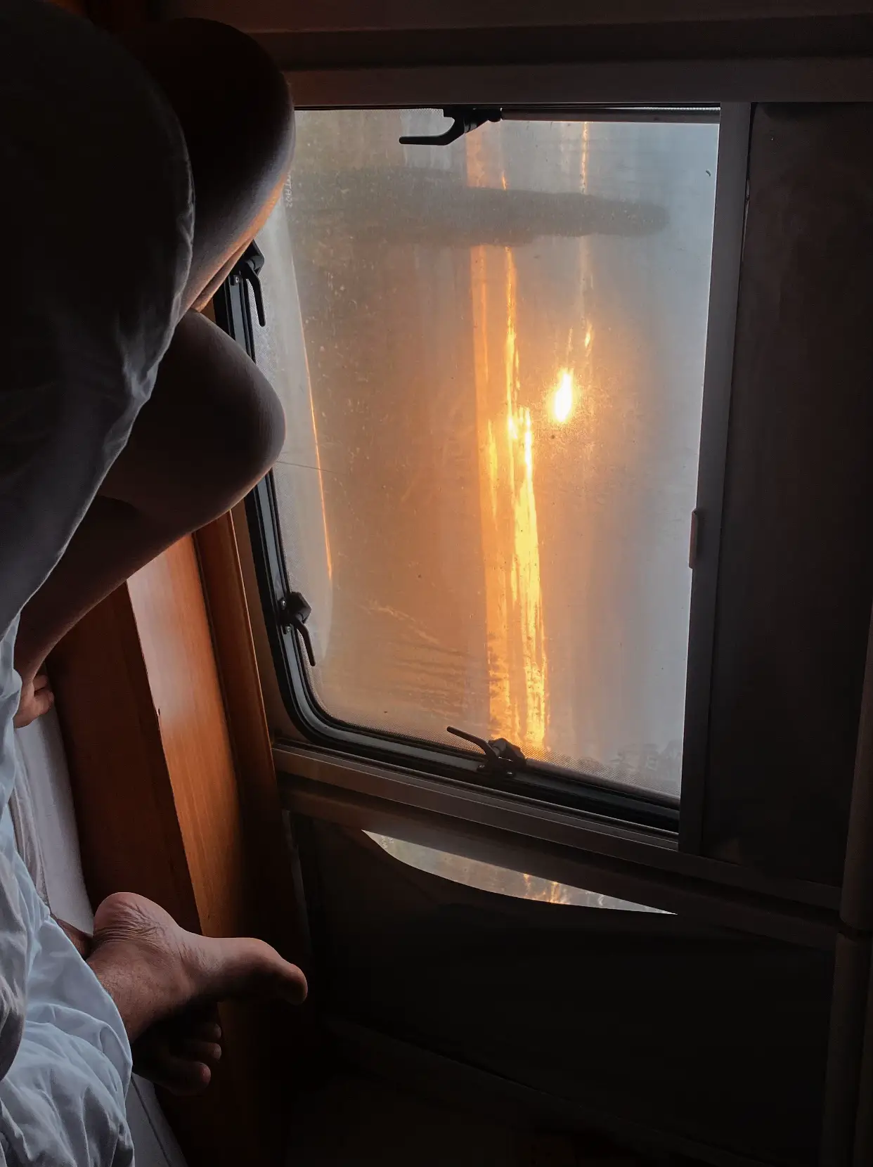 thanadetthongpras โพสต์ผลงานแล | แกลเลอรีที่โพสต์โดย Ghosts | Lemon8