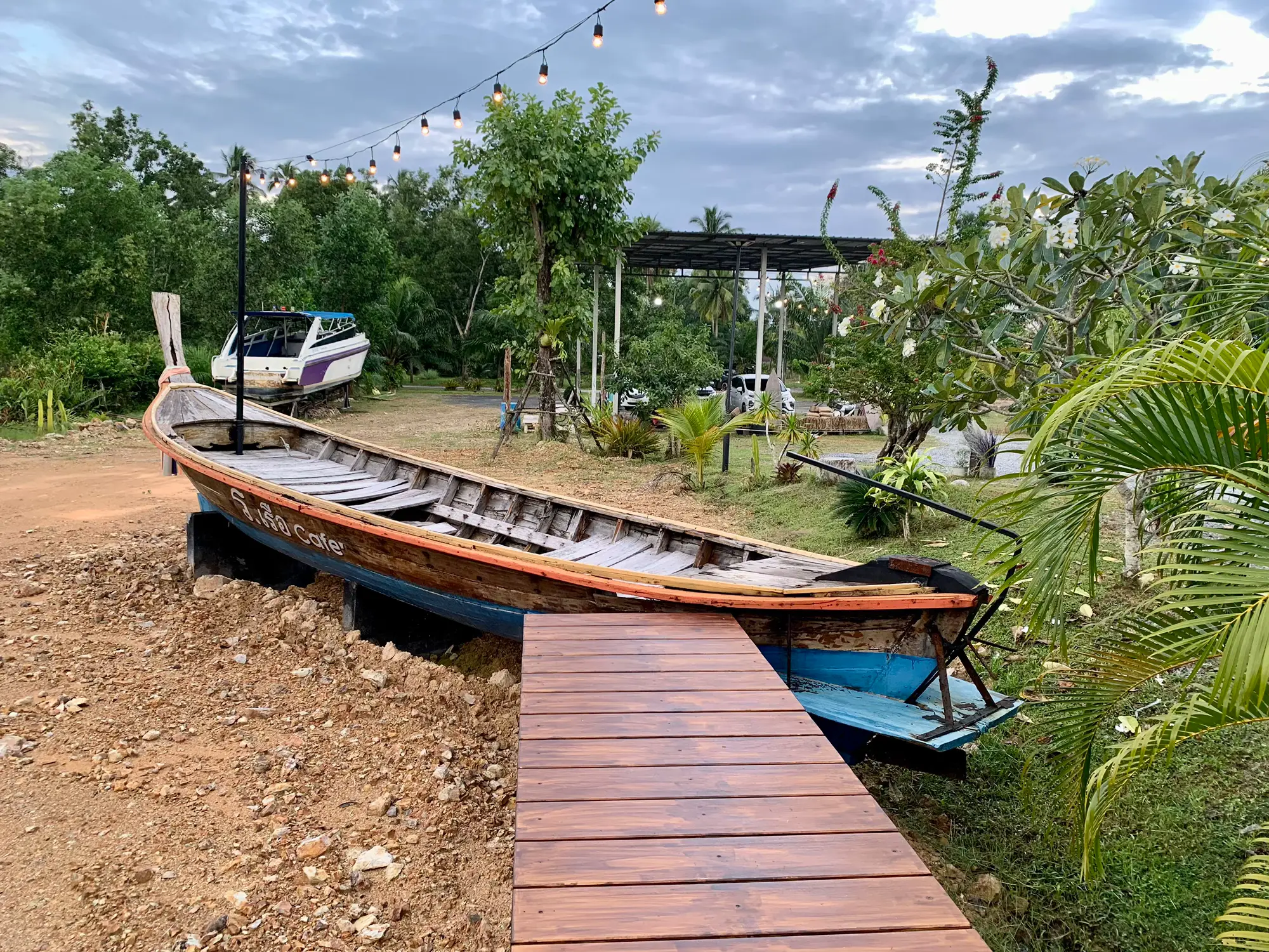 ร.เรือ คาเฟ่ | แกลเลอรีที่โพสต์โดย Arada_bemine | Lemon8