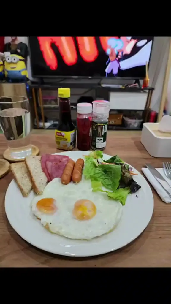 มื้อเช้าง่ายๆ | วิดีโอที่เผยแพร่โดย 🍭zen🍭 | Lemon8