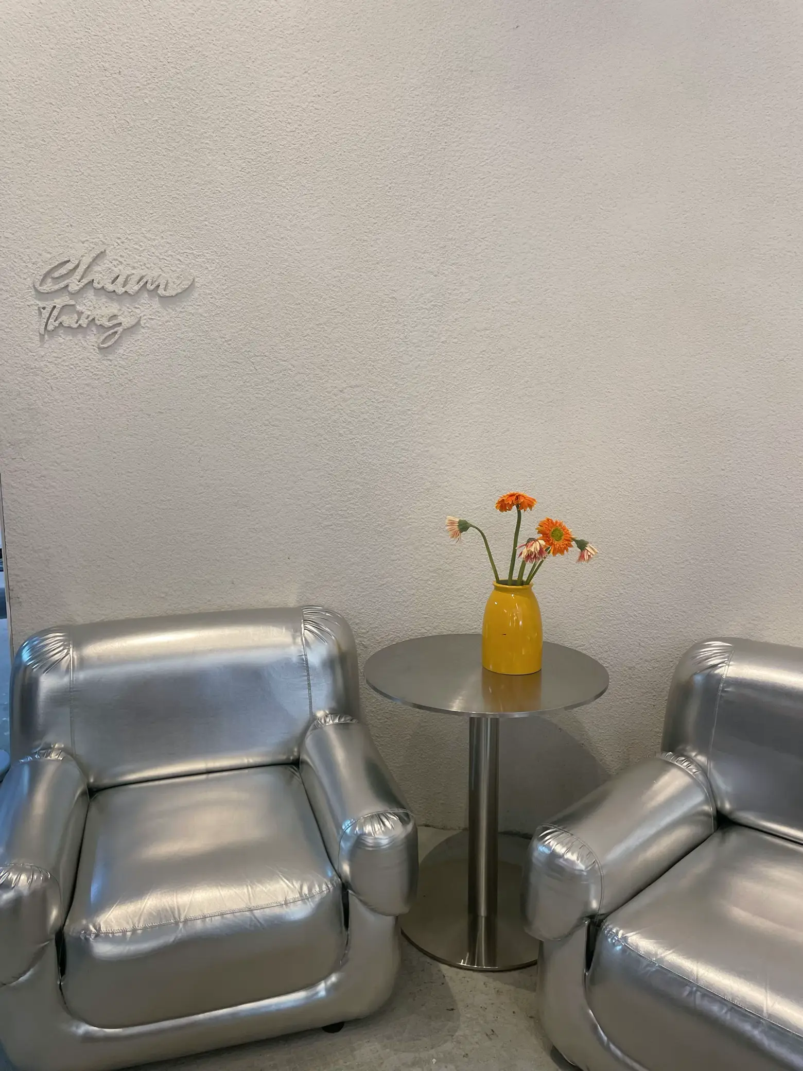 Cham Thing 🍒 | คาเฟ่เชอร์รี่ยักษ์ ย่านปิ่นเกล้า | แกลเลอรีที่โพสต์โดย ...